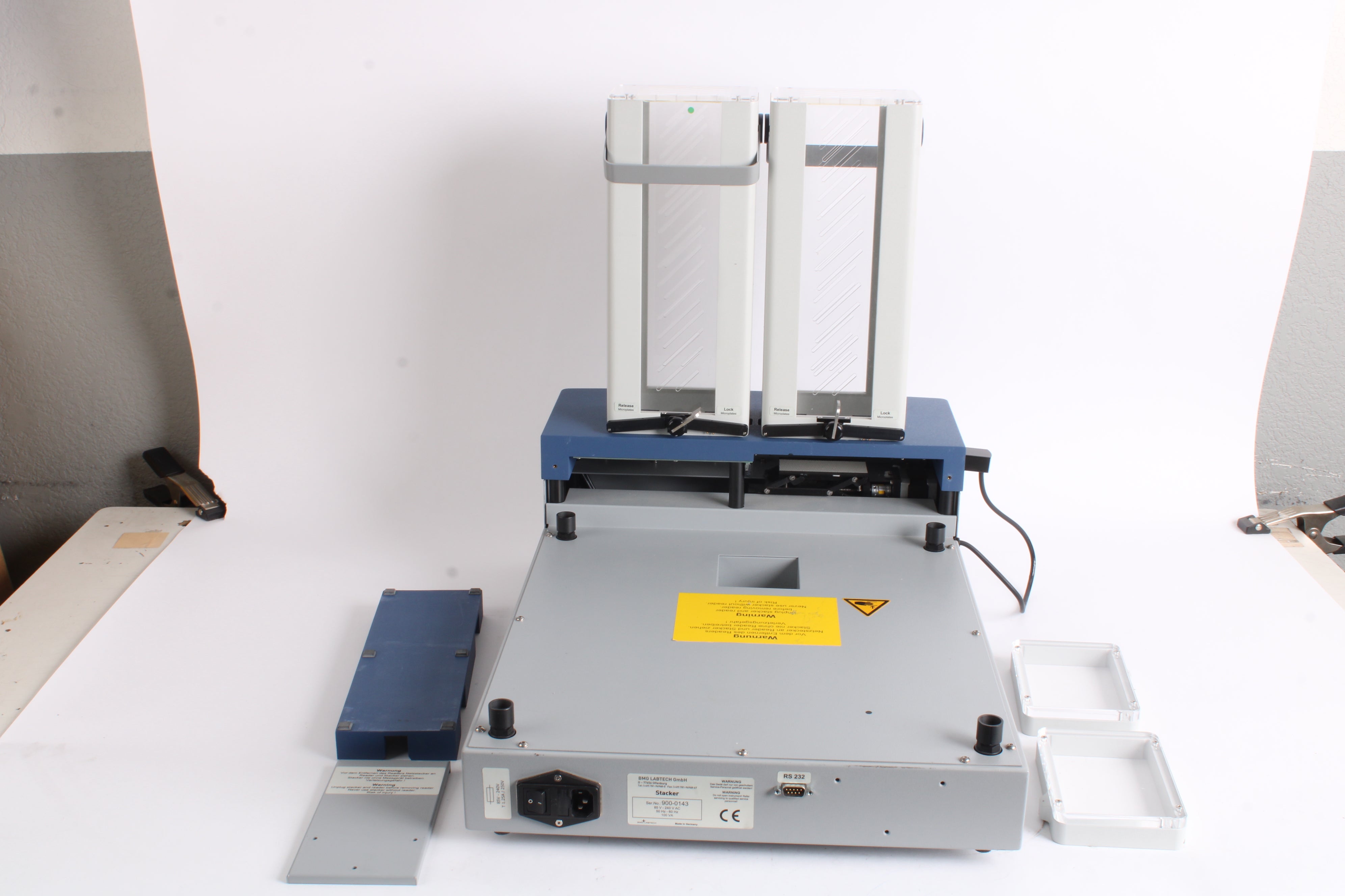 BMG Labtech GmbH Microplate Stacker Handling System W/ 2x Towers, 2x C ...