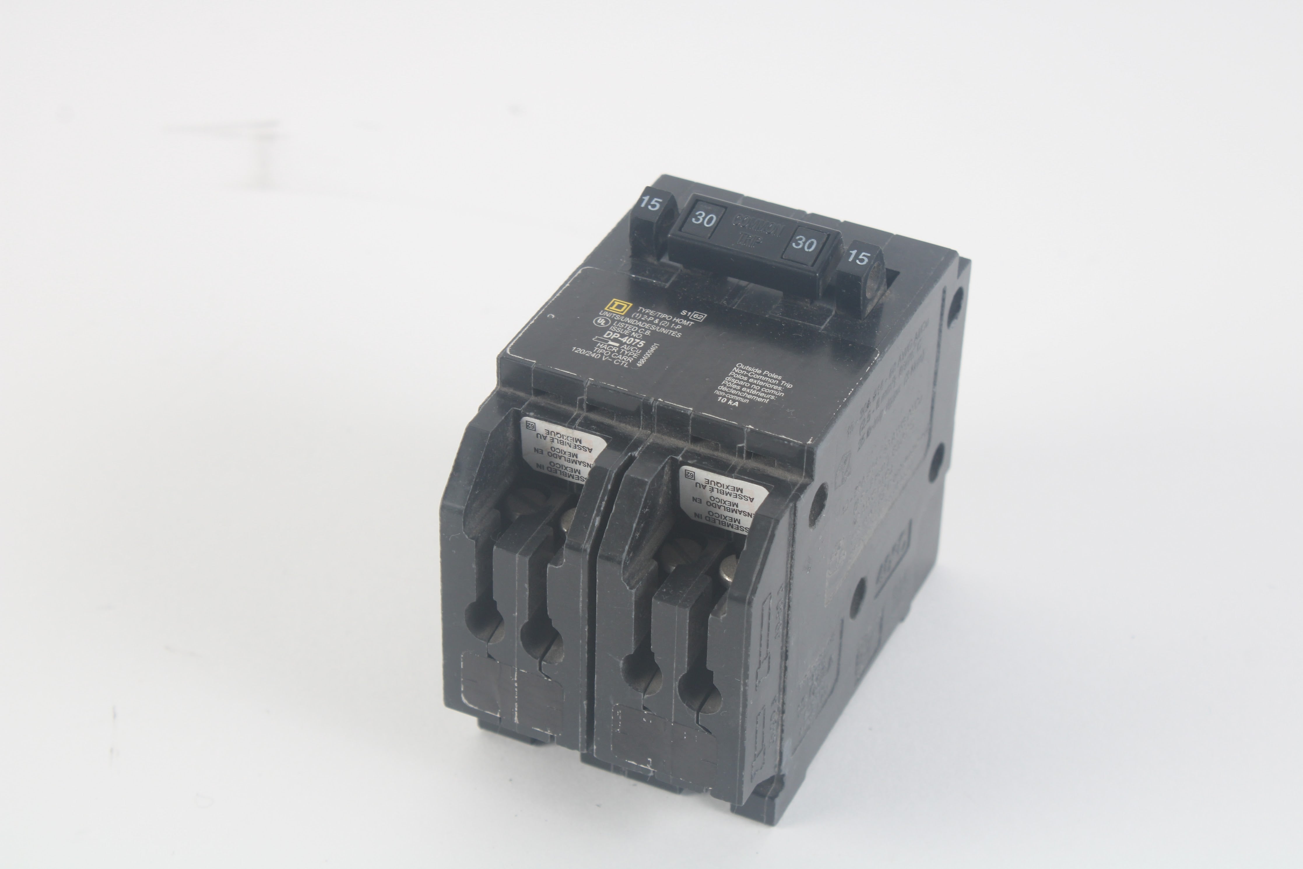 Square D DP-4075 (1) 2-P & (2) 15AMP/30AMP 1-P 120V/240 Circuit Breake ...