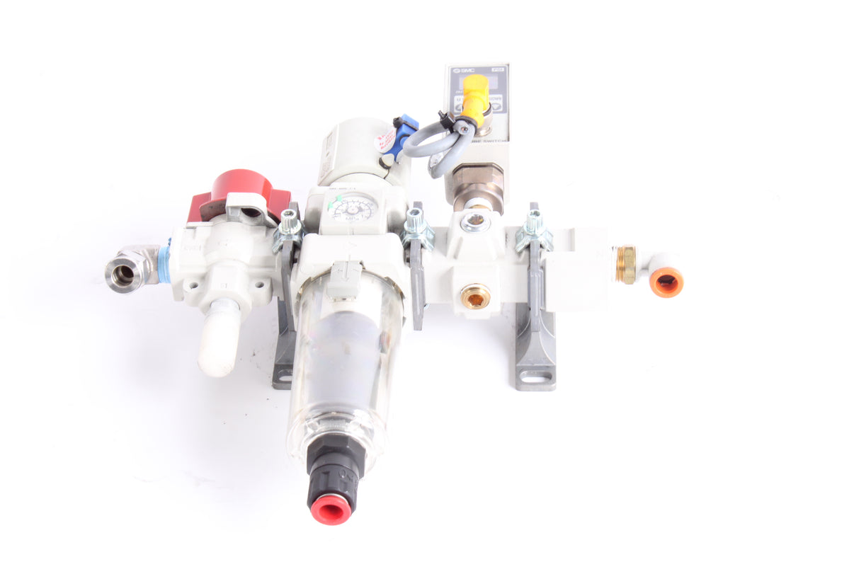 SMC AW30-N03DE-Z-B Filter Regulator W/ SMC VHS30-N03B-Z Pressure Relie ...