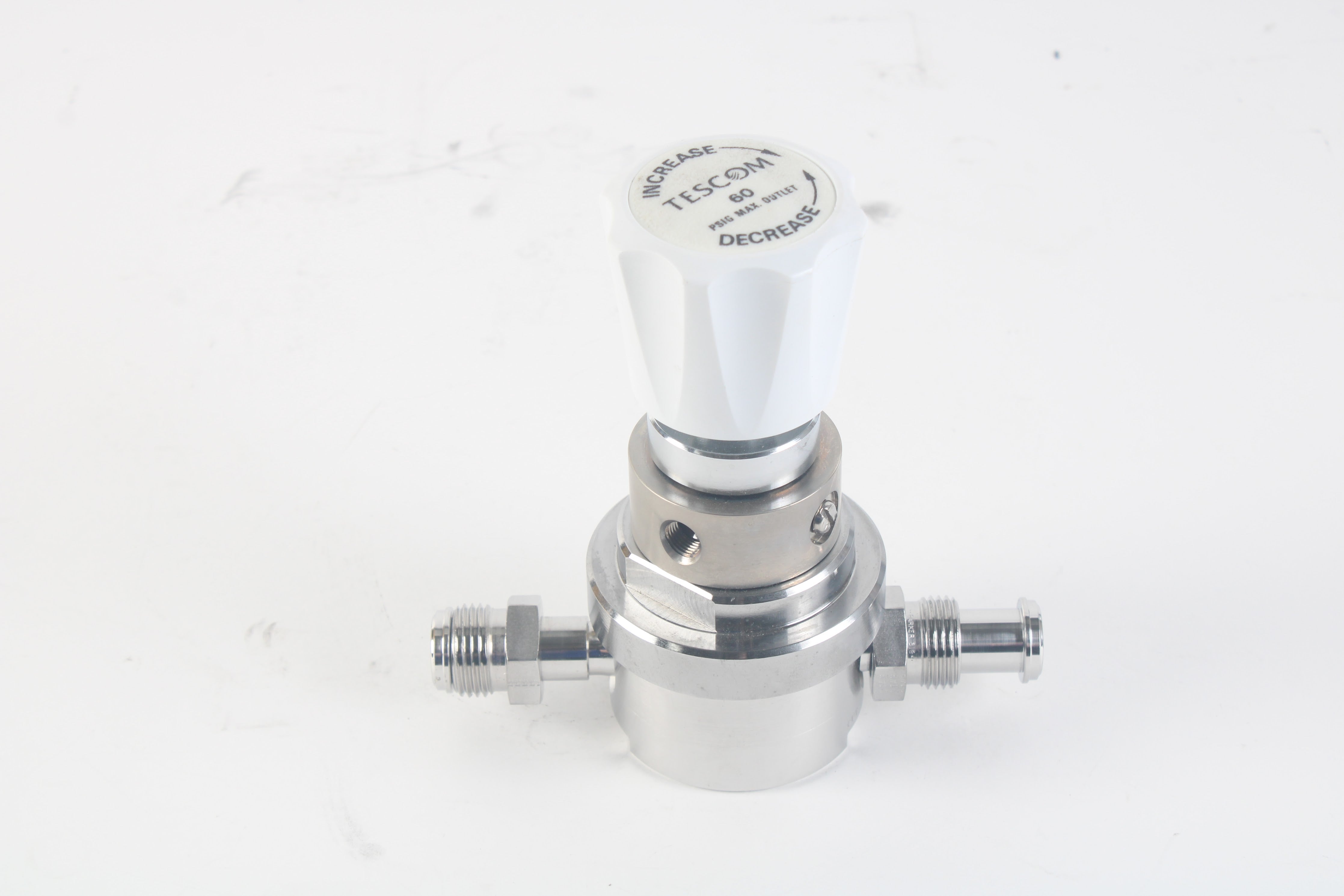 Tescom 74-3841KRU30 MAX Inlet 600 PSI, 60 PSIG MAX Outlet – NTC Tech
