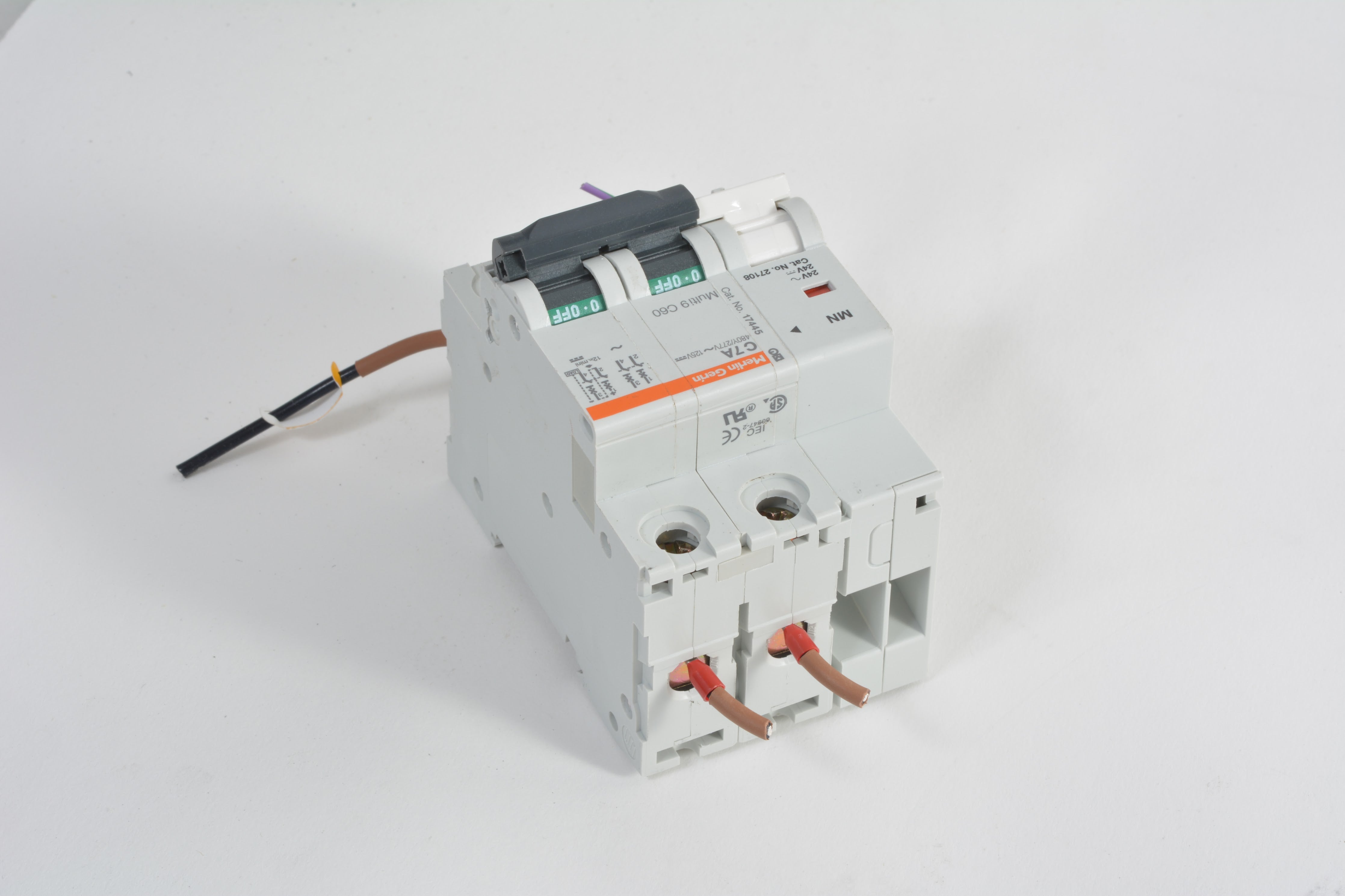 Merlin Gerin Multi 9 C60N System Protection Miniature Circuit 17445 w ...