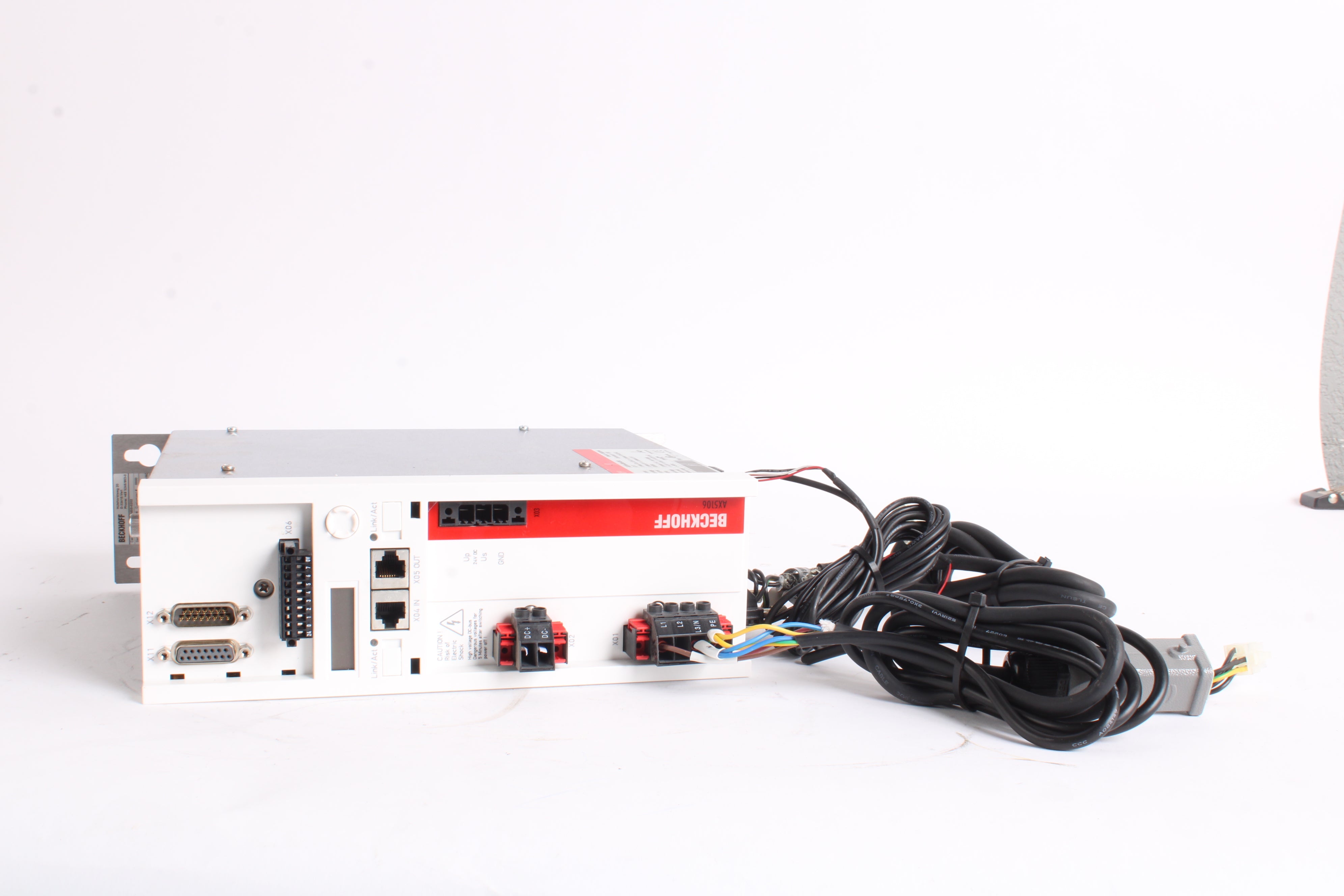 Beckhoff AX5106-0000-0202 Digital Compact Servo Drive With Connectors ...