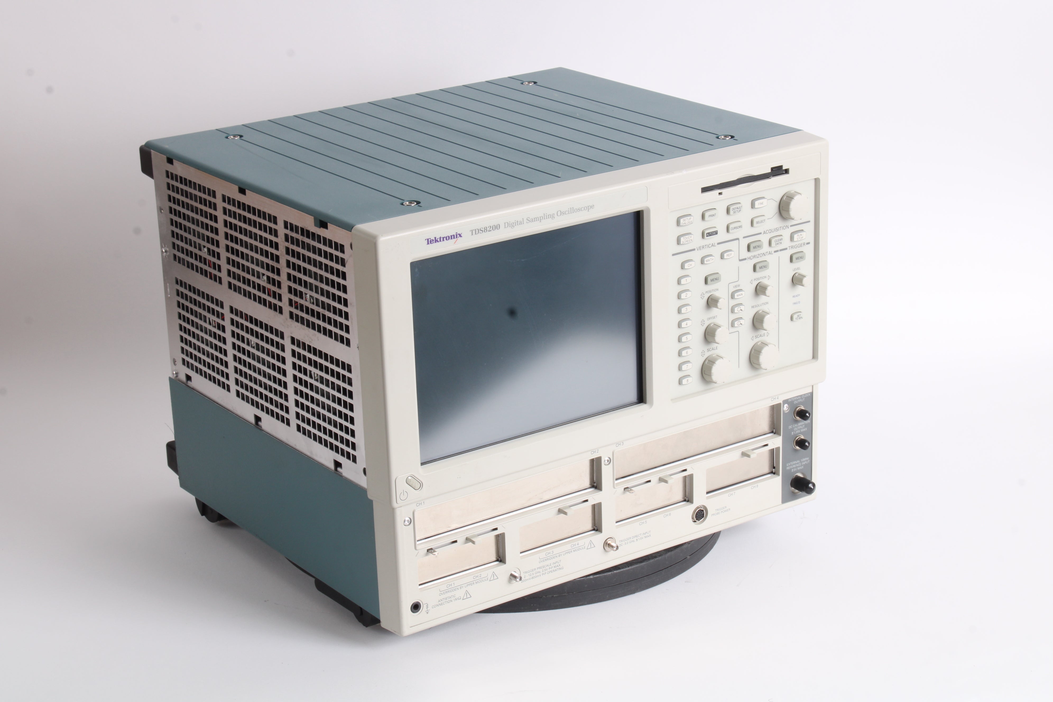 Tektronix TDS8200 Digital Sampling Oscilloscope - No Options - AS IS ...