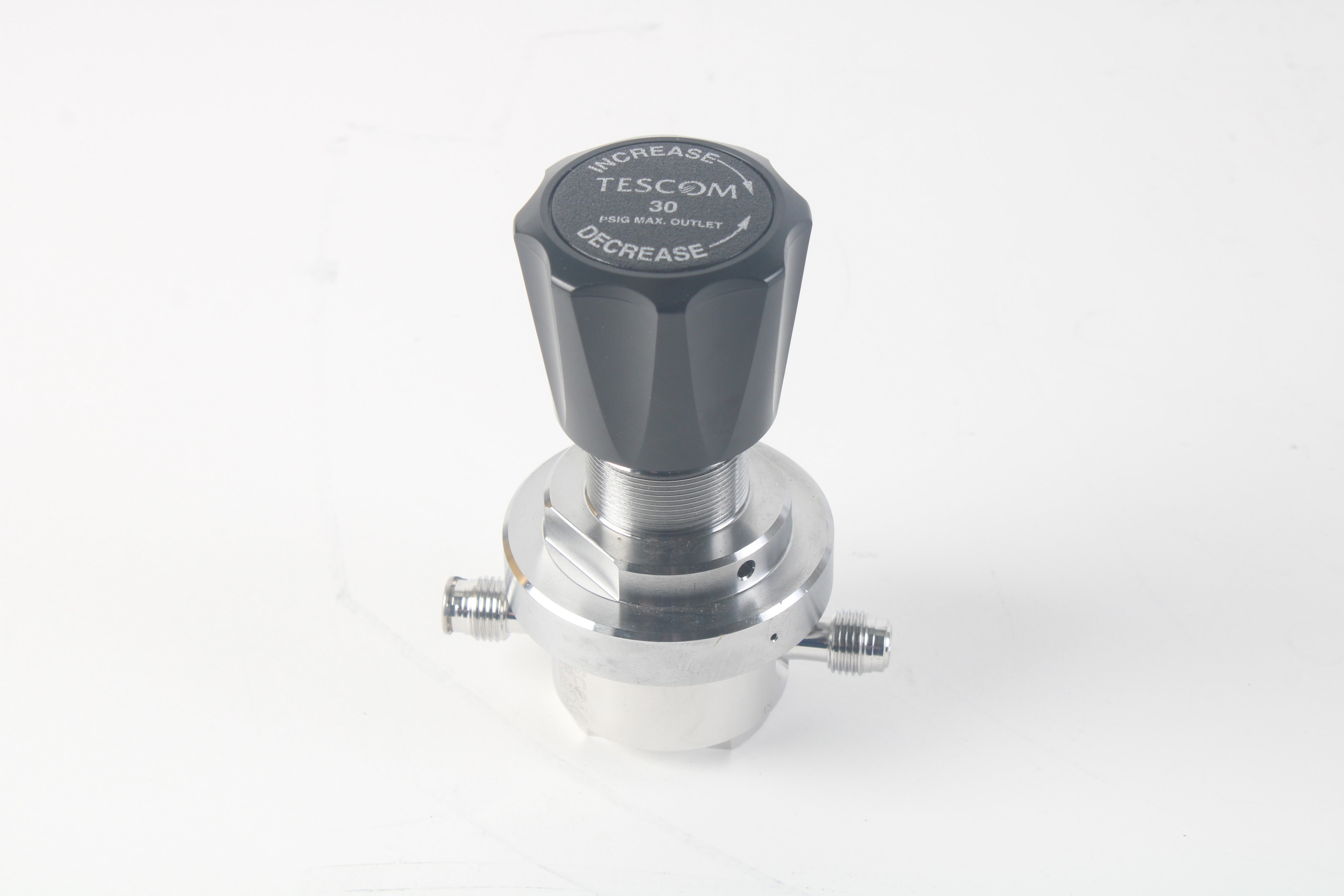 Tescom 64-3640KRM20 Max Inlet 600 PSI, 30 PSIG Max Outlet Pressure Reg ...