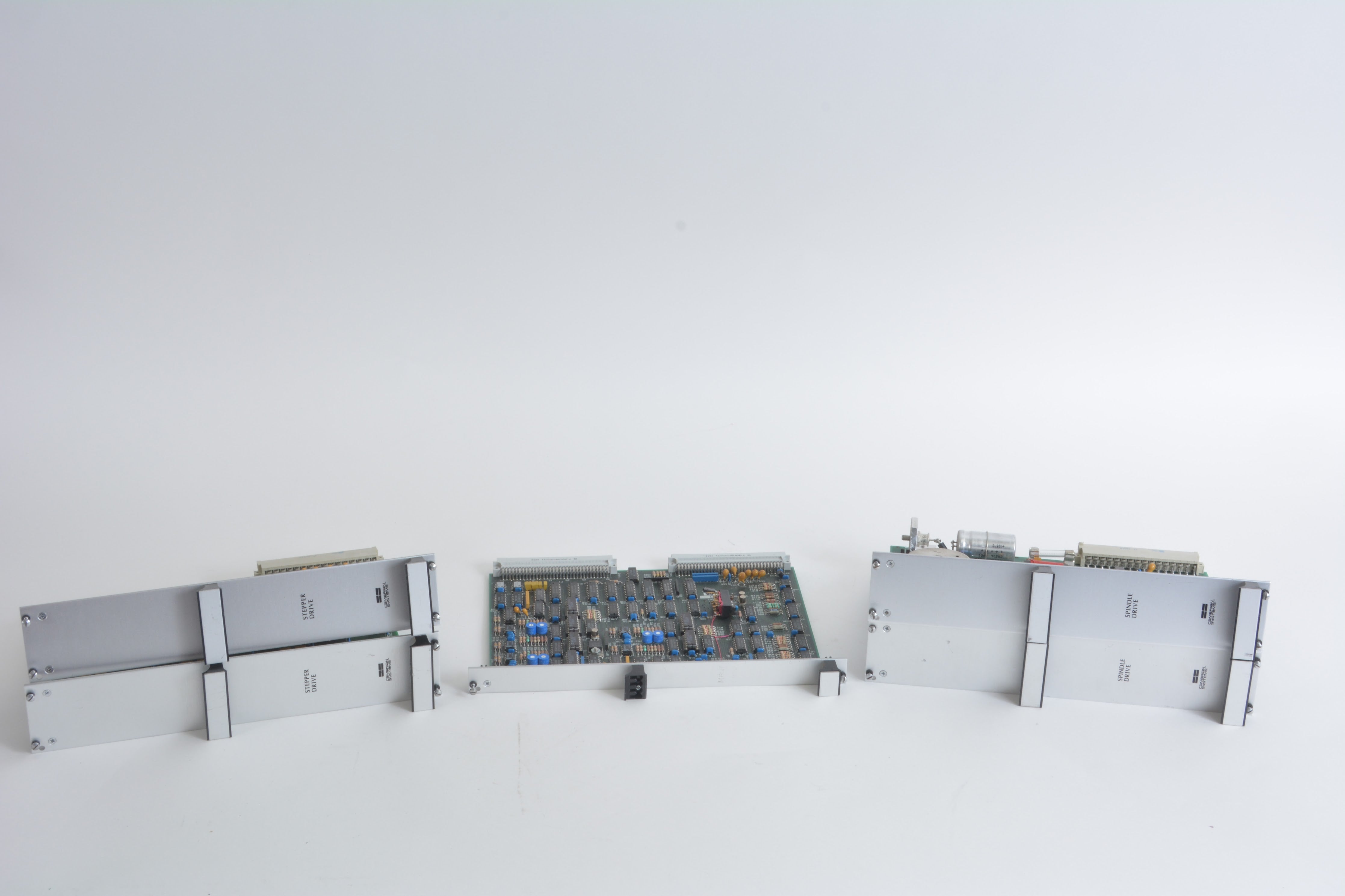 Cambrian 2X 016185 Spindle Driver, 2X 016173 Stepper Driver and 1X Mec ...