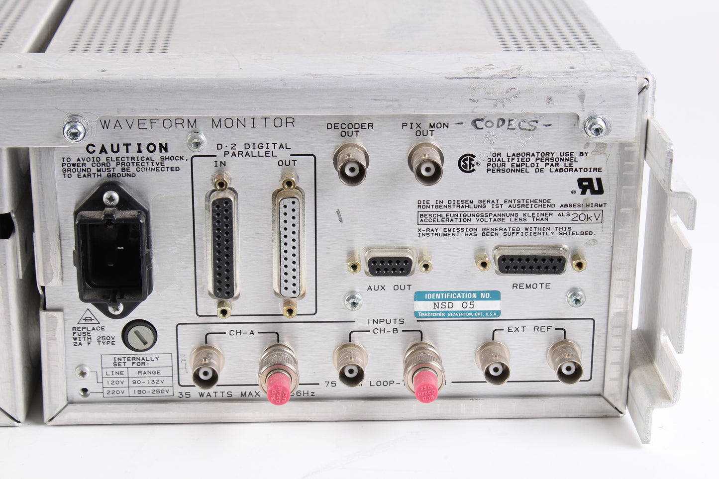 Tektronix 1731 D 2 Digital Analogue Waveform Monitor Wfm 601m Serial C Ntc Tech