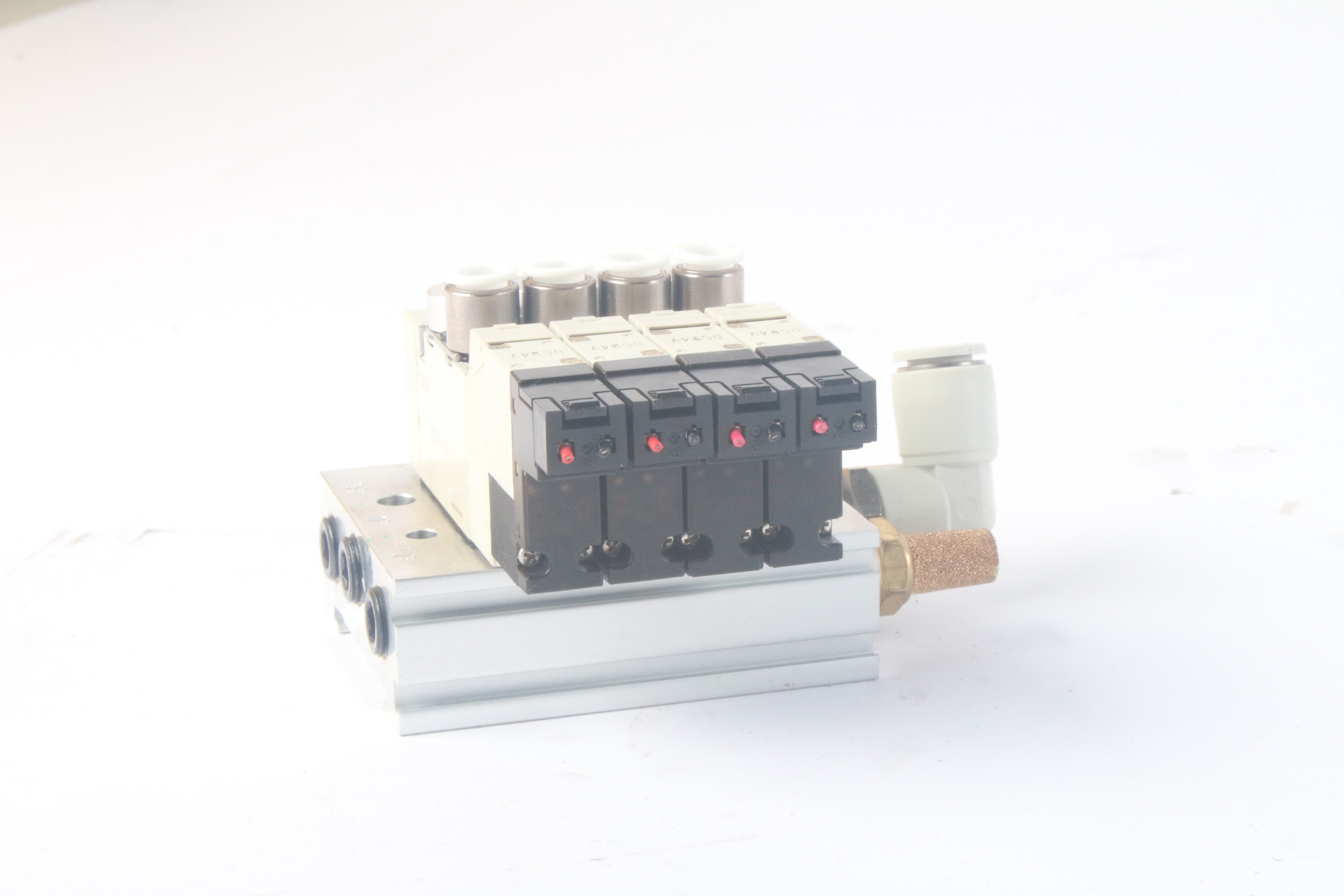 CKD 2x 3GD119-E2C and 2x 4GD119-E2C Solenoid Valves With Manifold – NTC ...