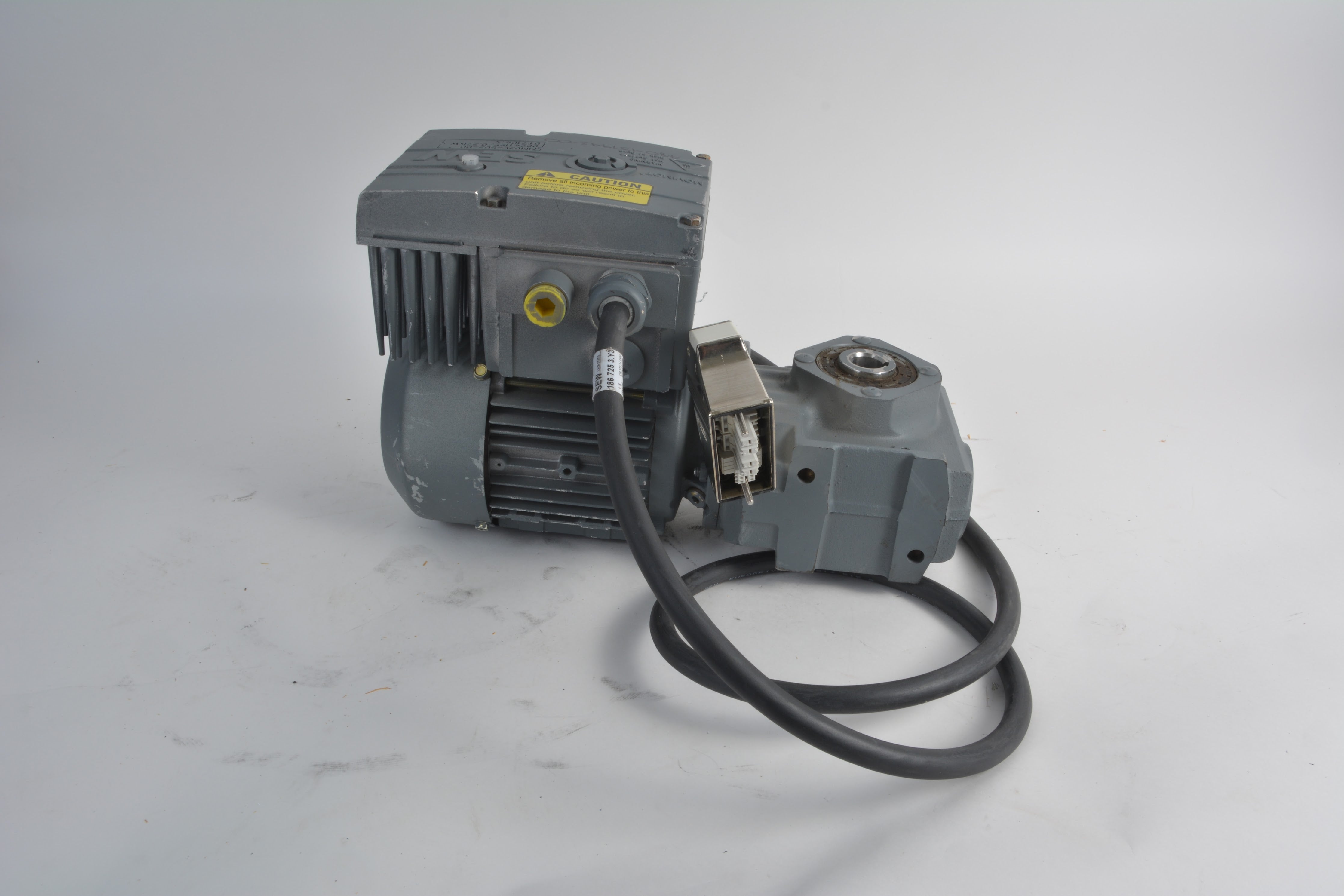 Sew-Eurodrive DFT71D4MM03CBW1 - SA37DT71D4MM03CBW1, Ac Motor Inverter ...