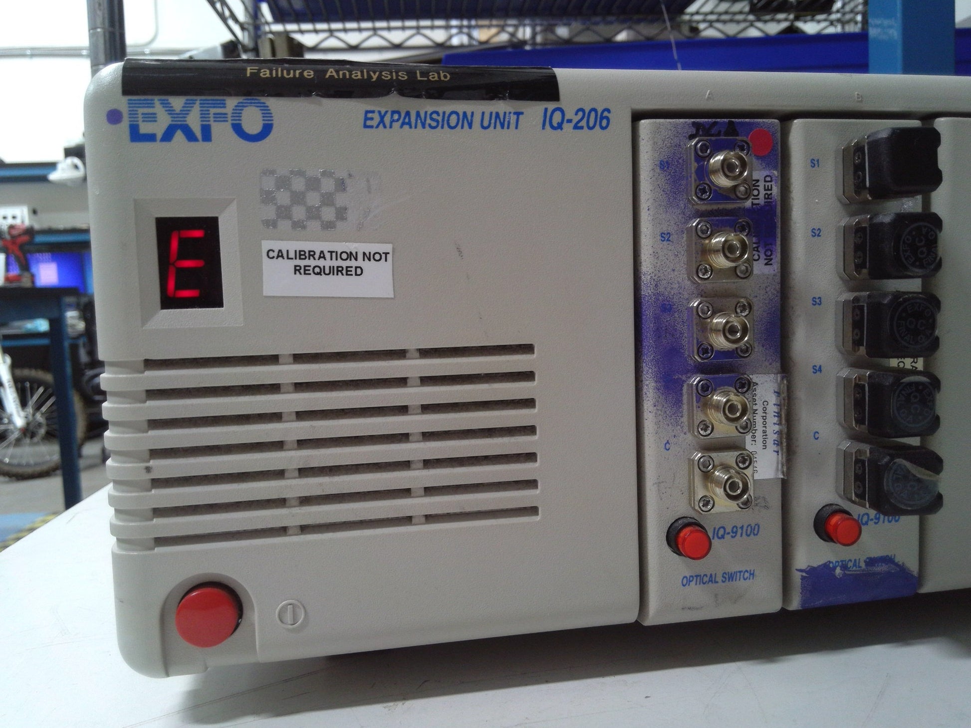 EXFO IQ-206 Expansion Unit W/ 2x IQ9100 Optical Switch Modules – NTC Tech