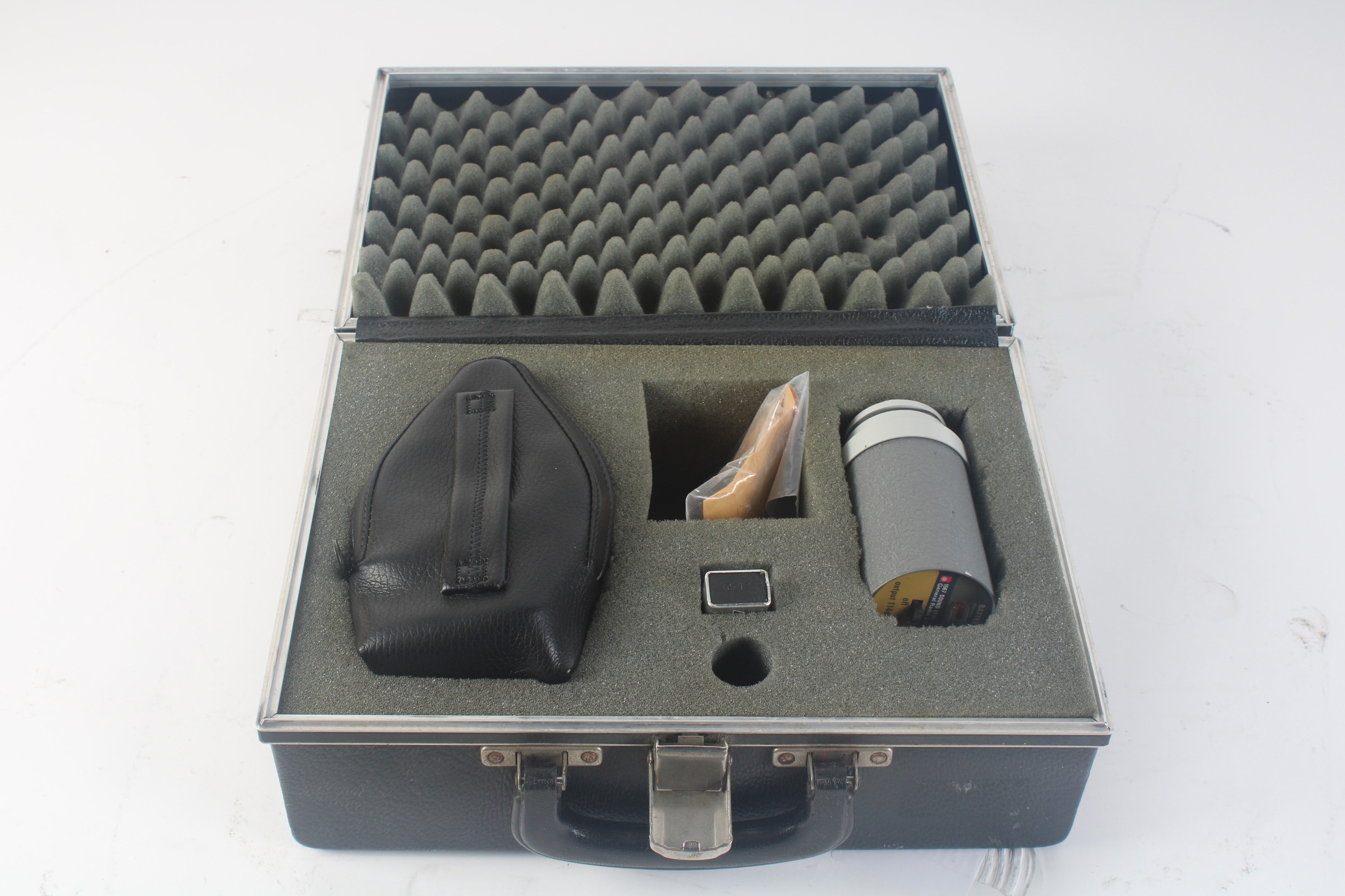 General Radio 1567 Sound Level Calibrator Set with Case – NTC Tech
