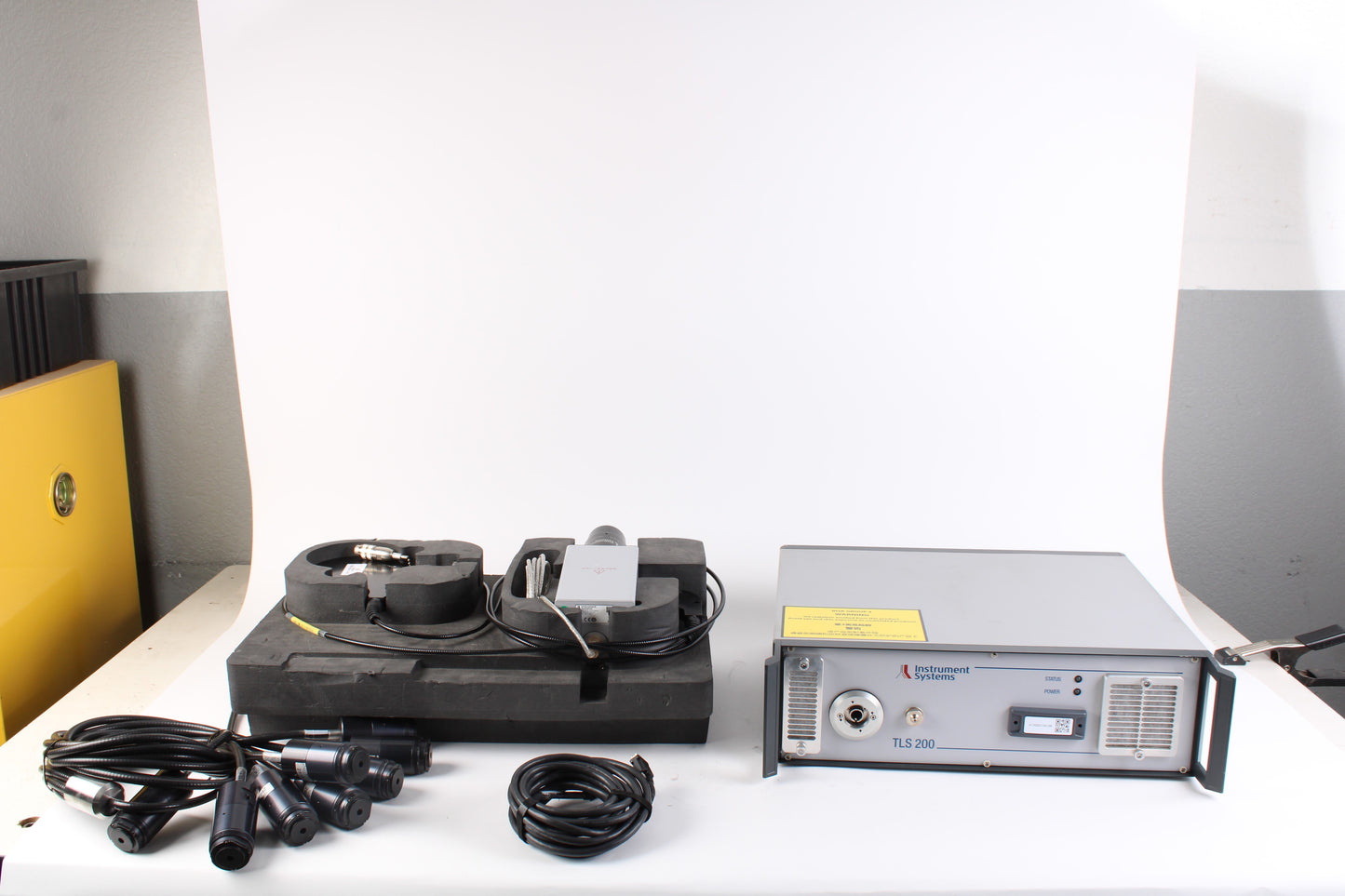 Instrument Systems TLS200-150 Display Tester W/ Instrument Systems Lum ...
