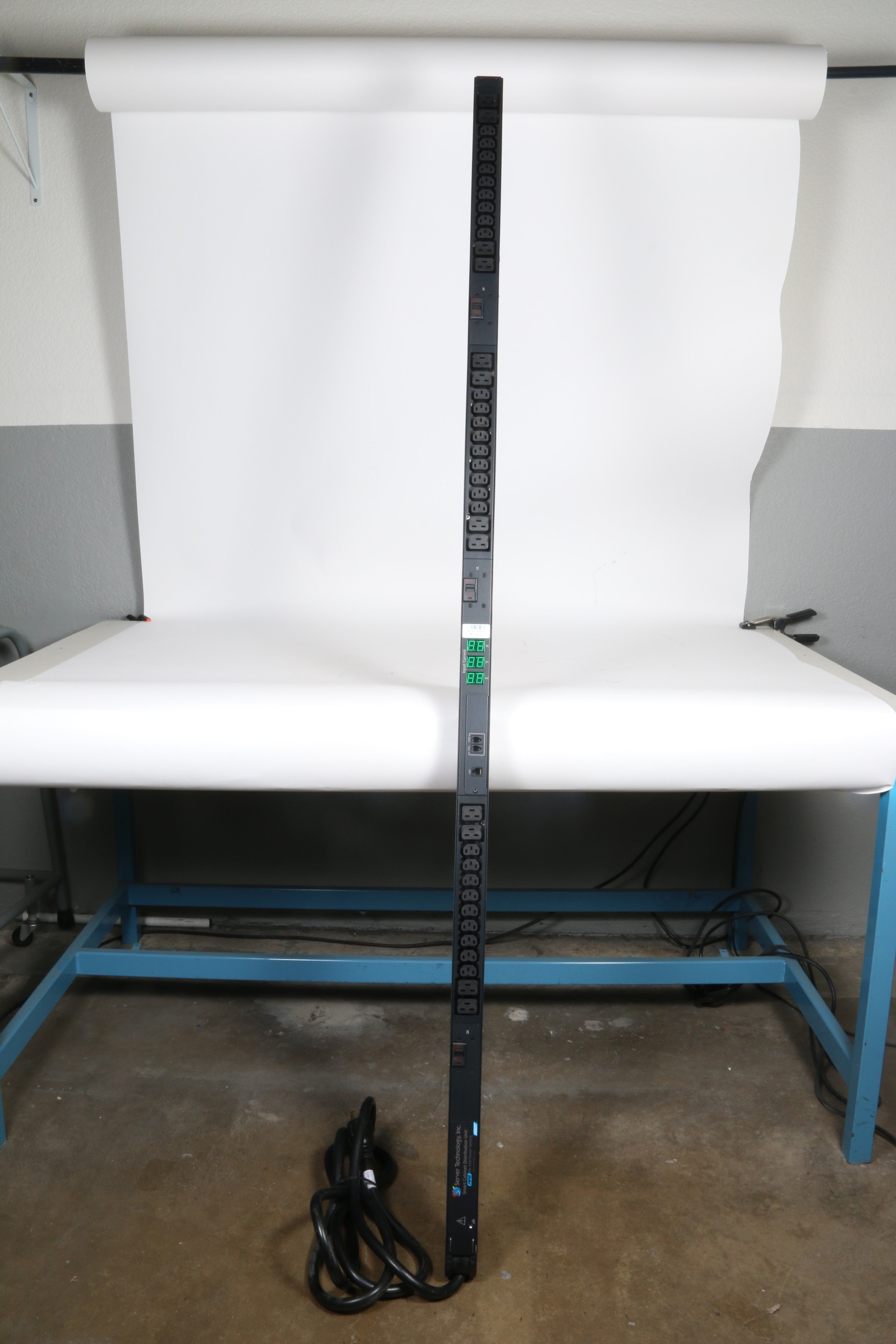 Server Technology CL39CS-DCBA2S444/CB Sentry Smart Cabinet Distributio ...