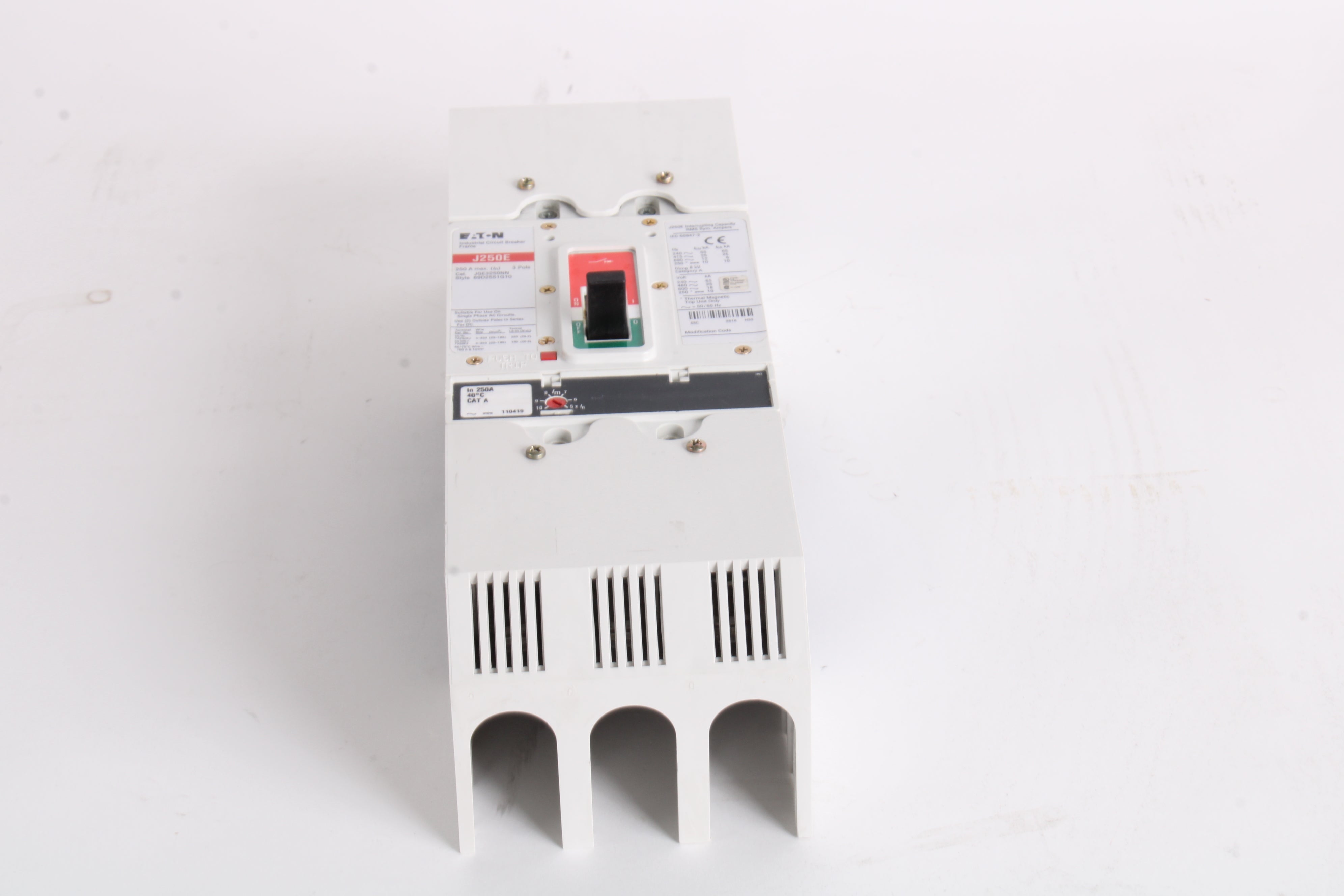 Eaton J250E Industrial Circuit Breaker 3Pole 250A JGE3250NN – NTC Tech