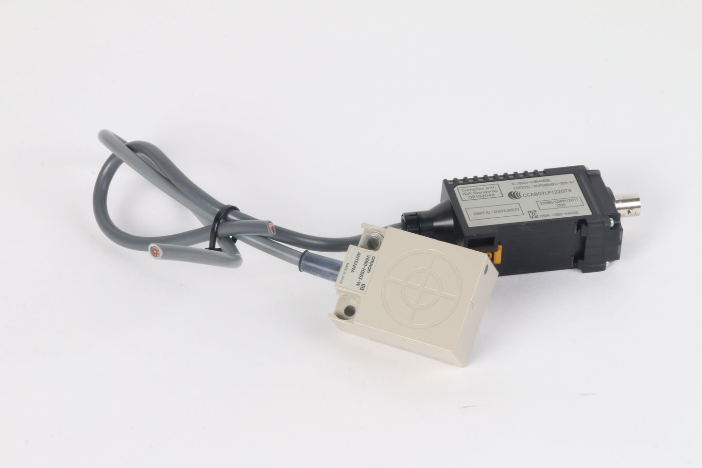 Omron RF ID System V680-HA63B Amplifier With V680-HS3-W Antenna - Fair – NTC Tech