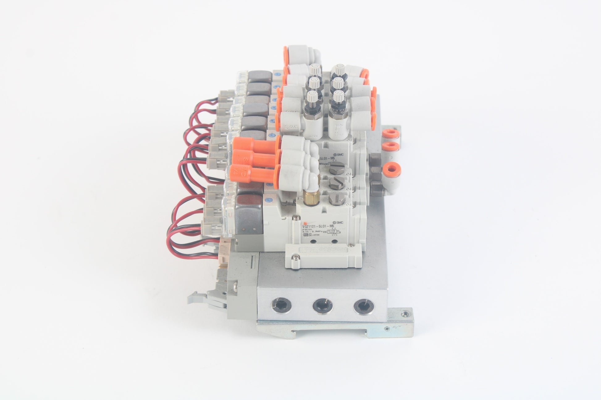 SMC 10x VQZ115-5L01-M5 Solenoid Valves w/ Manifold – NTC Tech