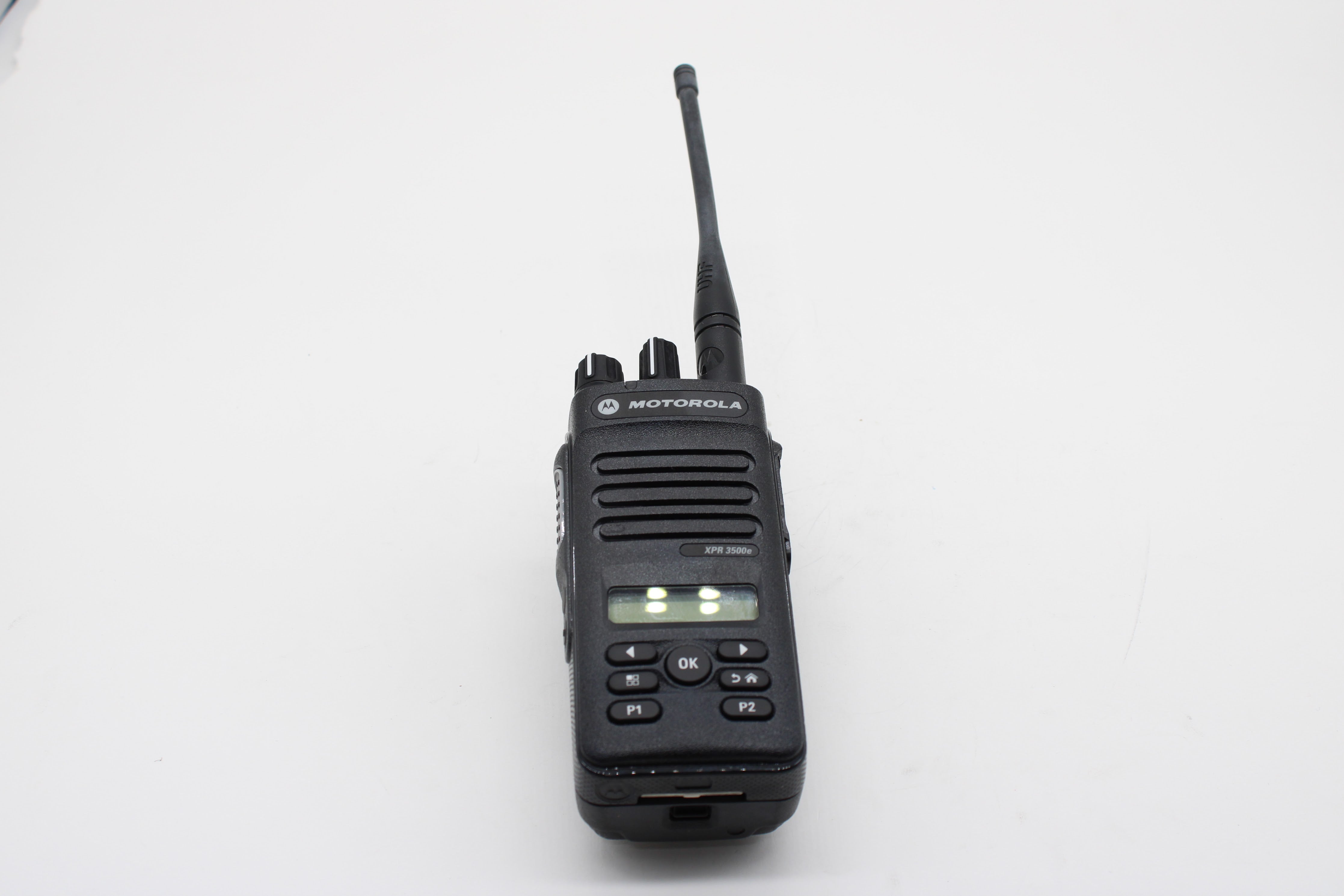 Motorola XPR 3500e UHF Radio AAH02RDH9VA1AN With Battery Pack, Antenna ...