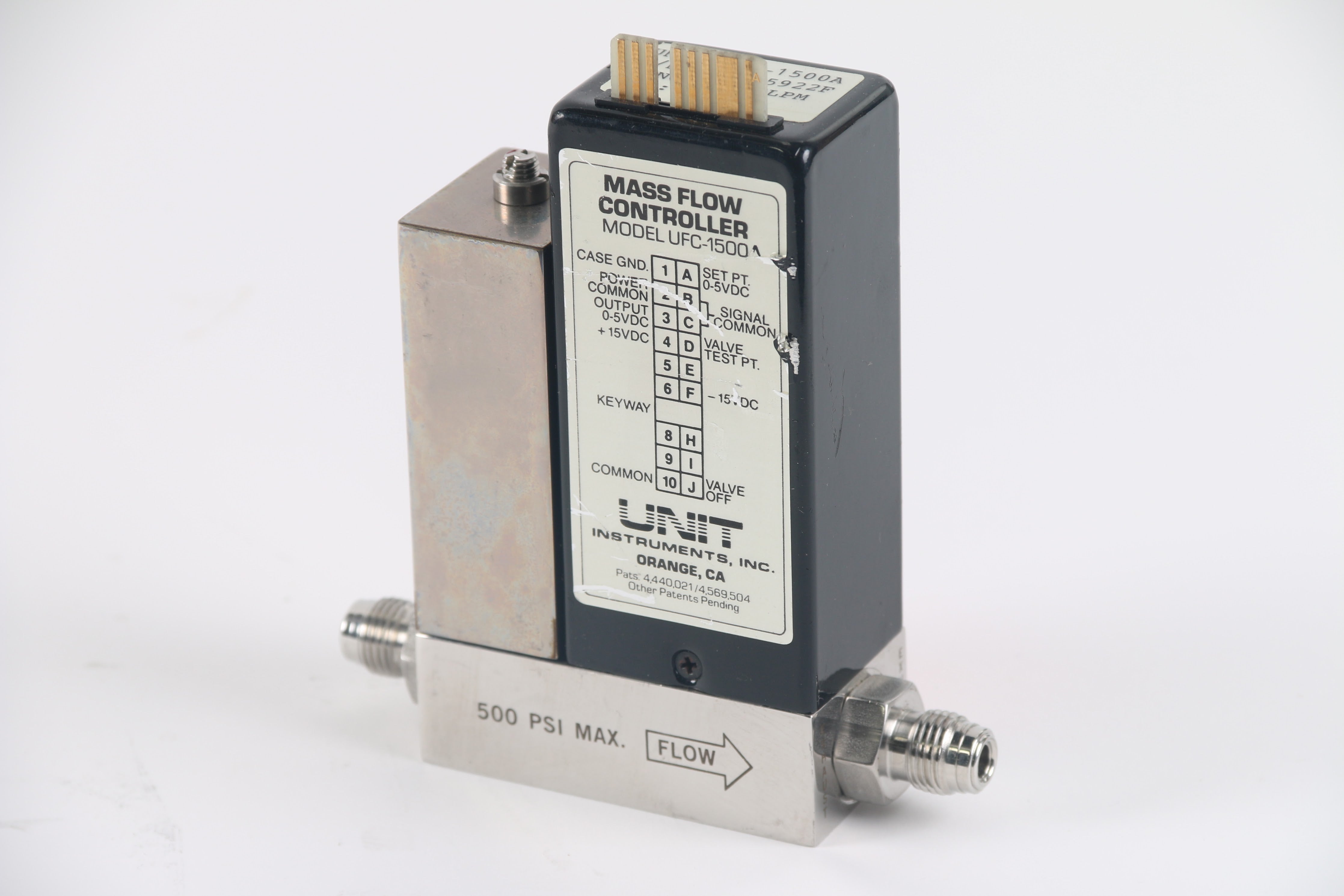 Unit Instruments UFC-1500A Gas: AR 5 SLPM Mass Flow Controller Range 5 ...