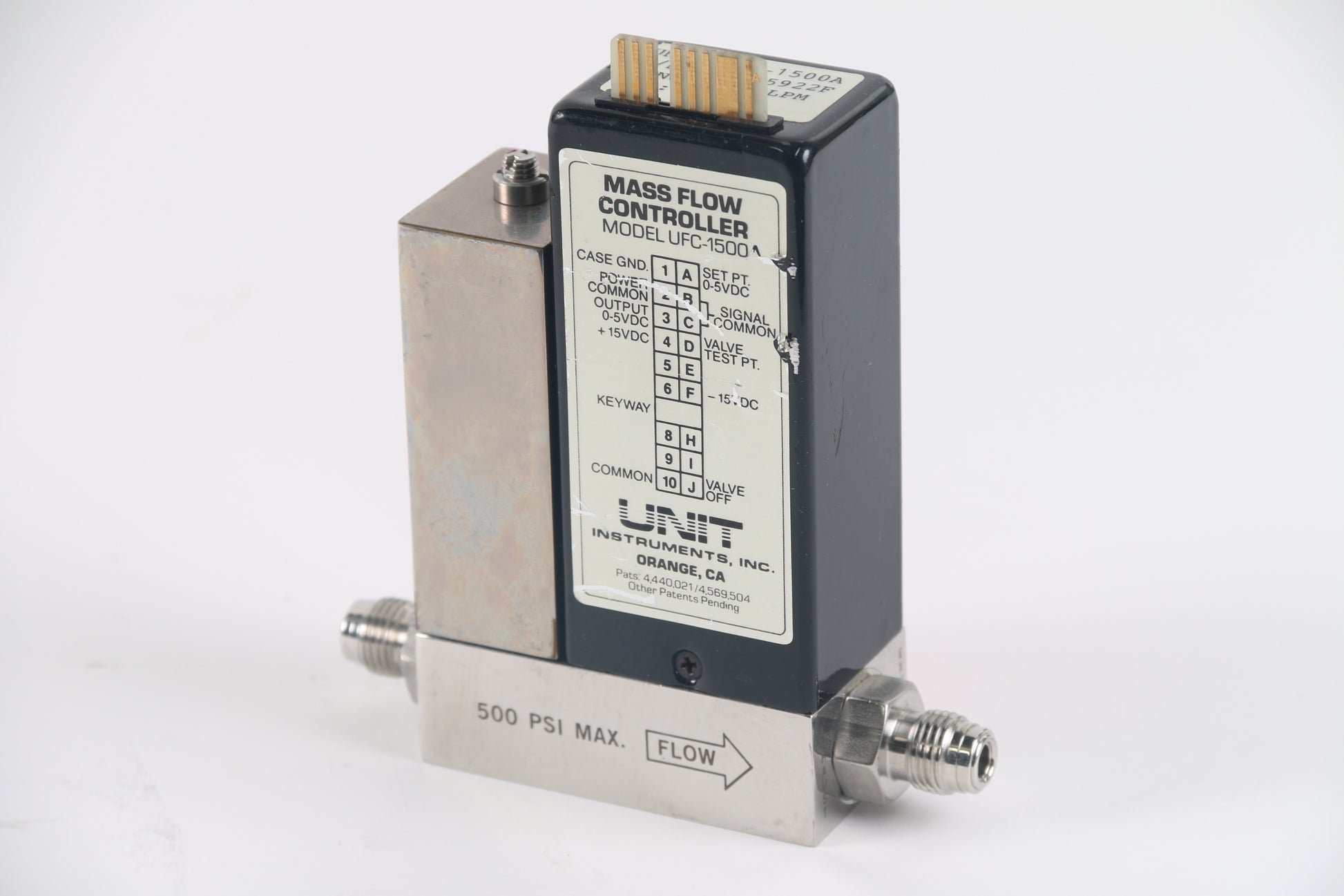 Unit Instruments UFC-1500A Gas: AR 5 SLPM Mass Flow Controller Range 5 ...