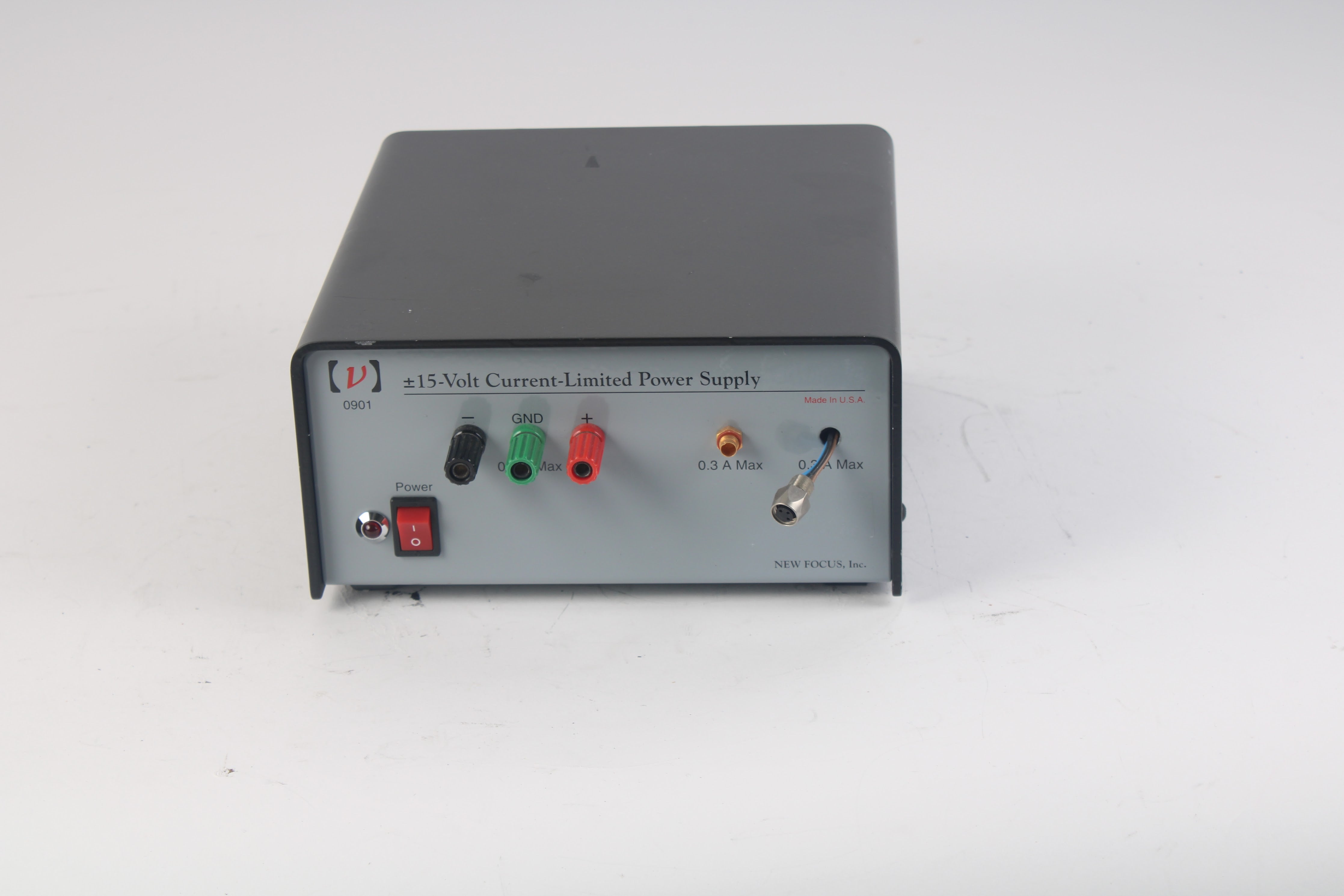 New Focus 0901 +/- 15 Volt Current Limited Power Supply (±3%) Power So ...