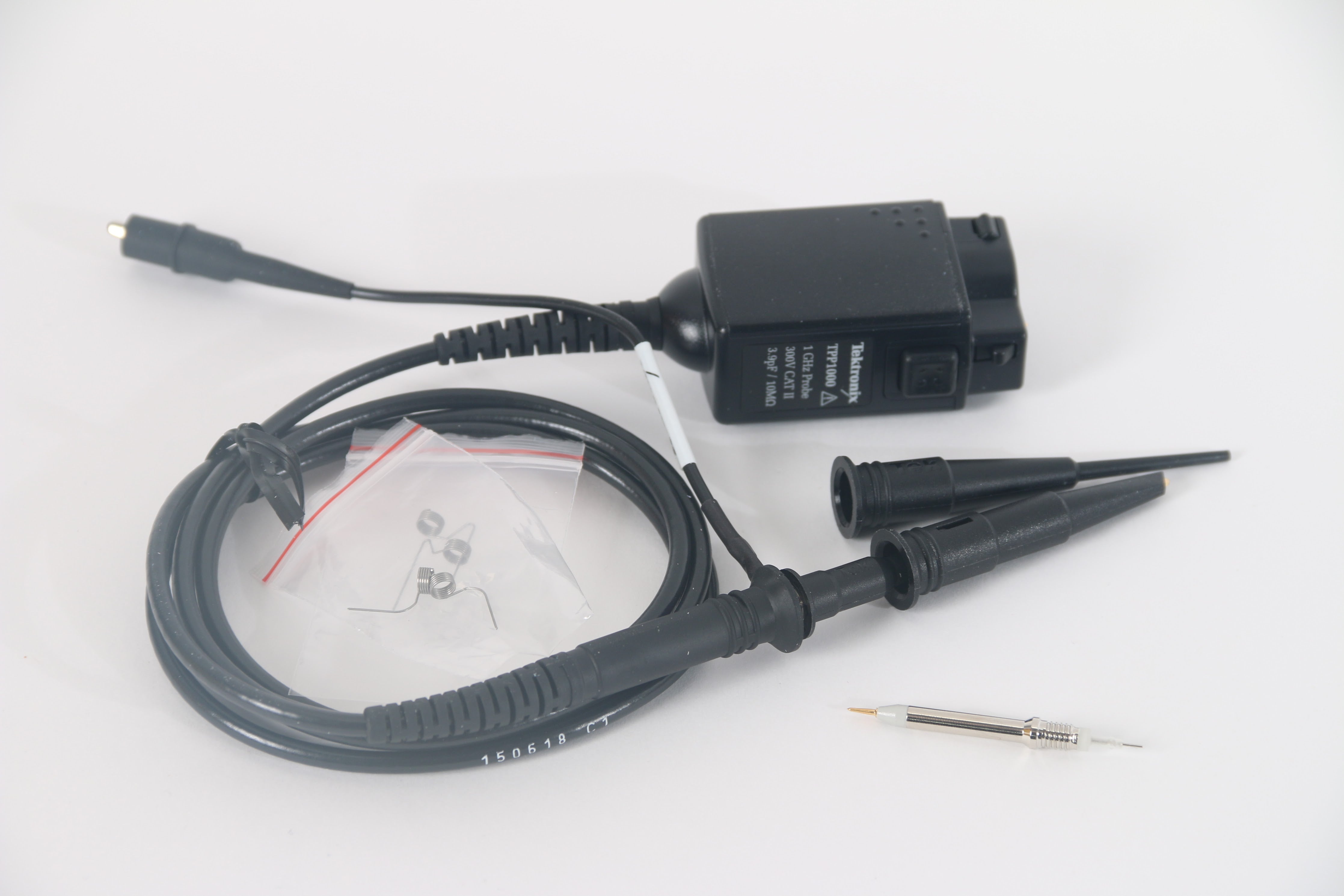 Tektronix TPP1000 - Oscilloscope Probe,Passive, 1GHz, 300V, 10:1 TekVP ...