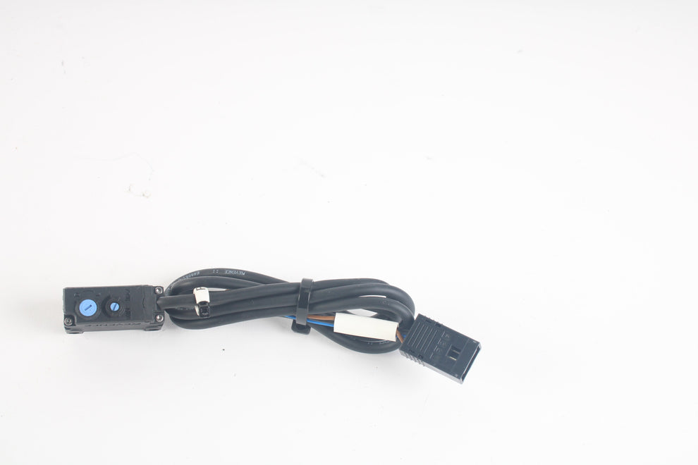 Keyence PZ-G61N Square Retro-Reflective Photoelectric Sensor Switch Ty ...