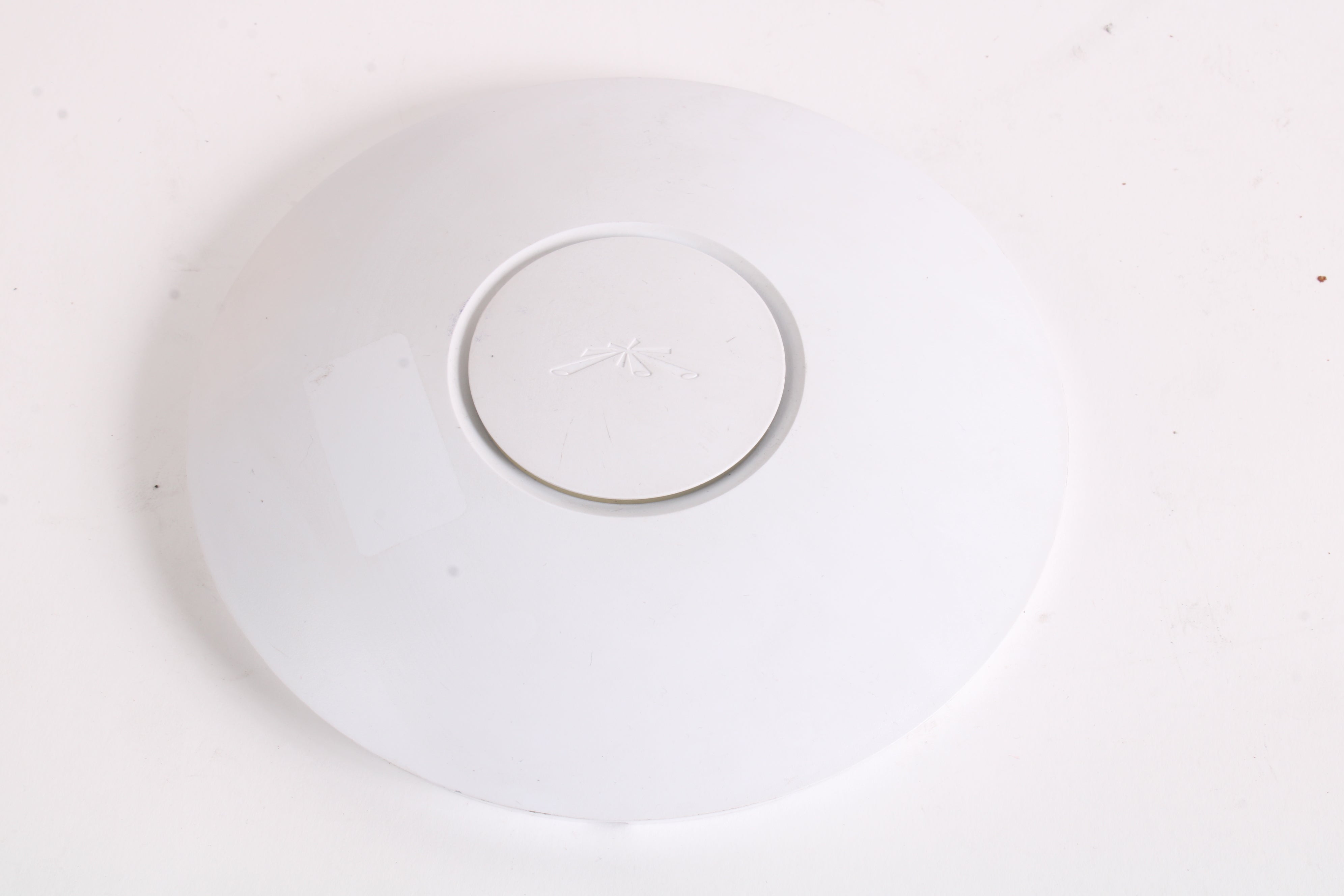 Ubiquiti Unifi AP LR Long Range Wireless Access Point - No Mounting Br ...