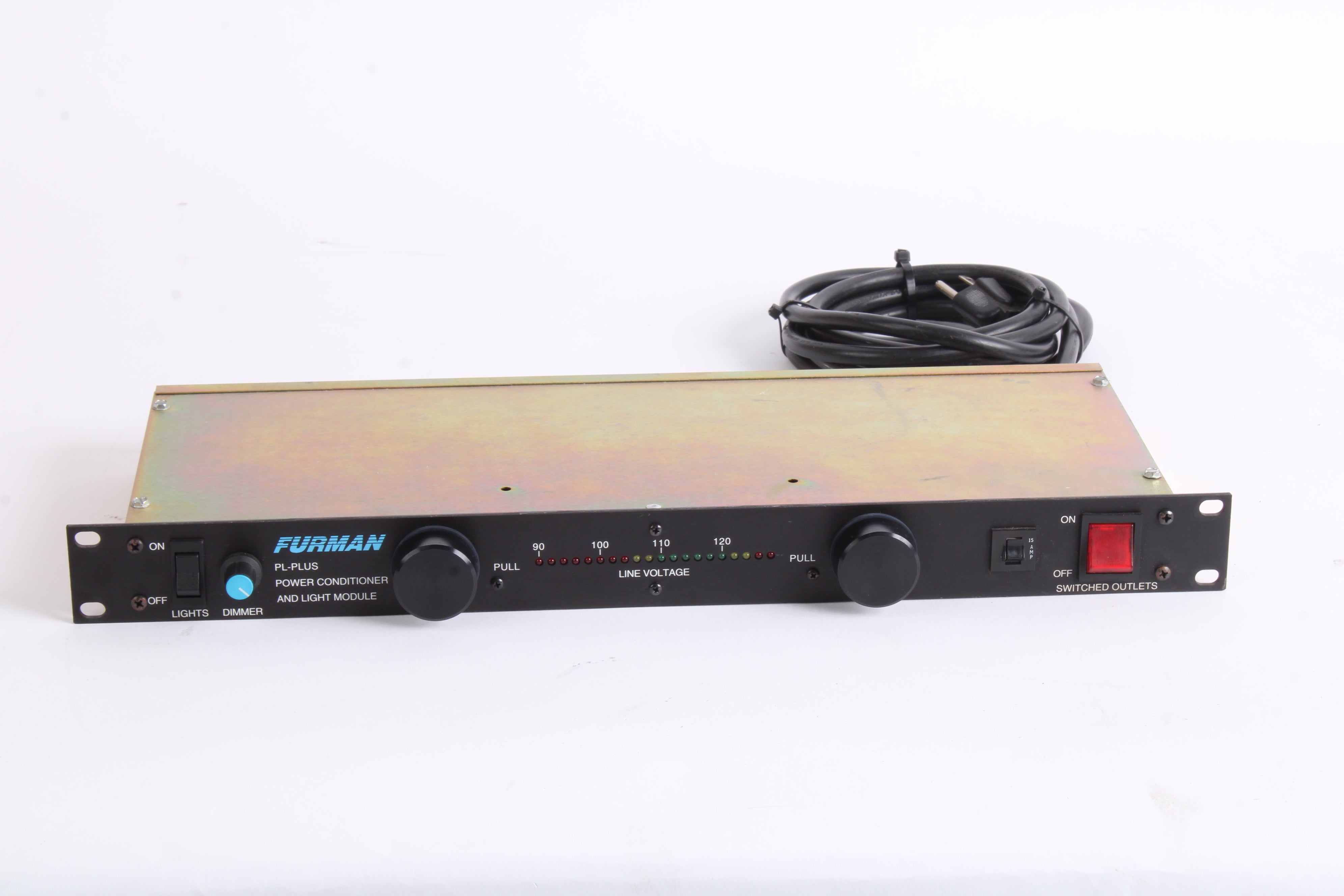 Furman PL-PLUS Power Conditioner and Light Module with Voltmeter – NTC Tech