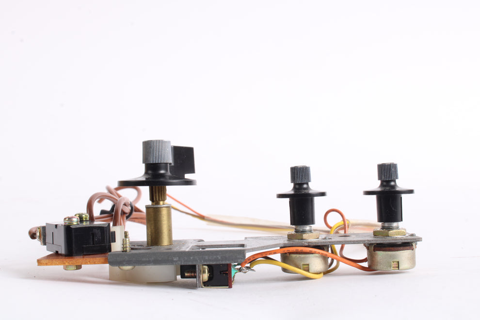 Technics SL-2000 Speed Selector / Pitch Control Assembly w/ Knobs – NTC ...
