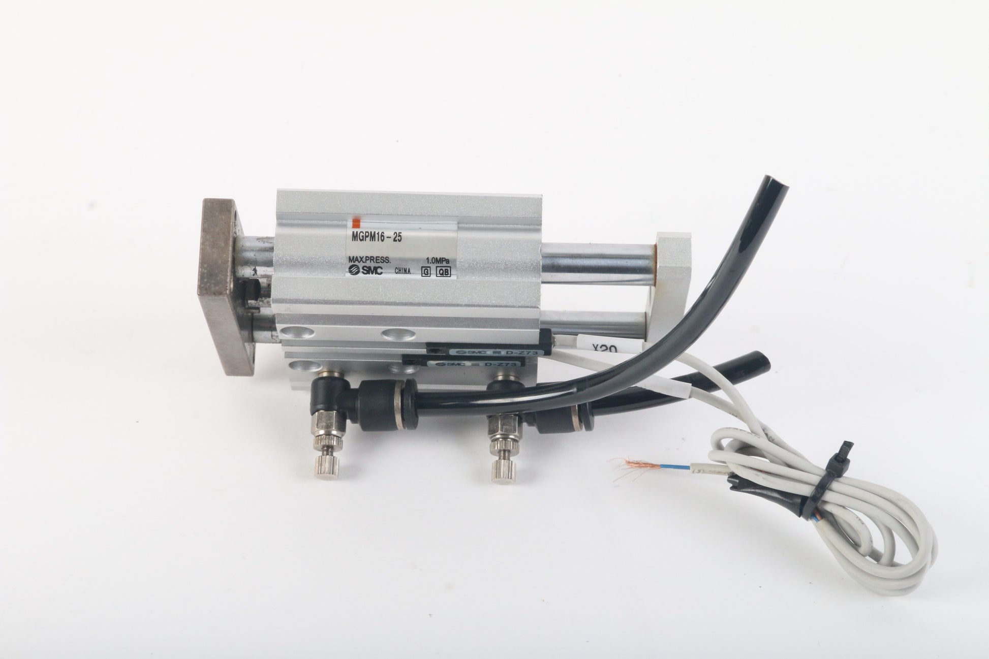 SMC MGPM16-25 Compact Guided Cylinder W/ 2x SMC D-Z73 Sensors – NTC Tech