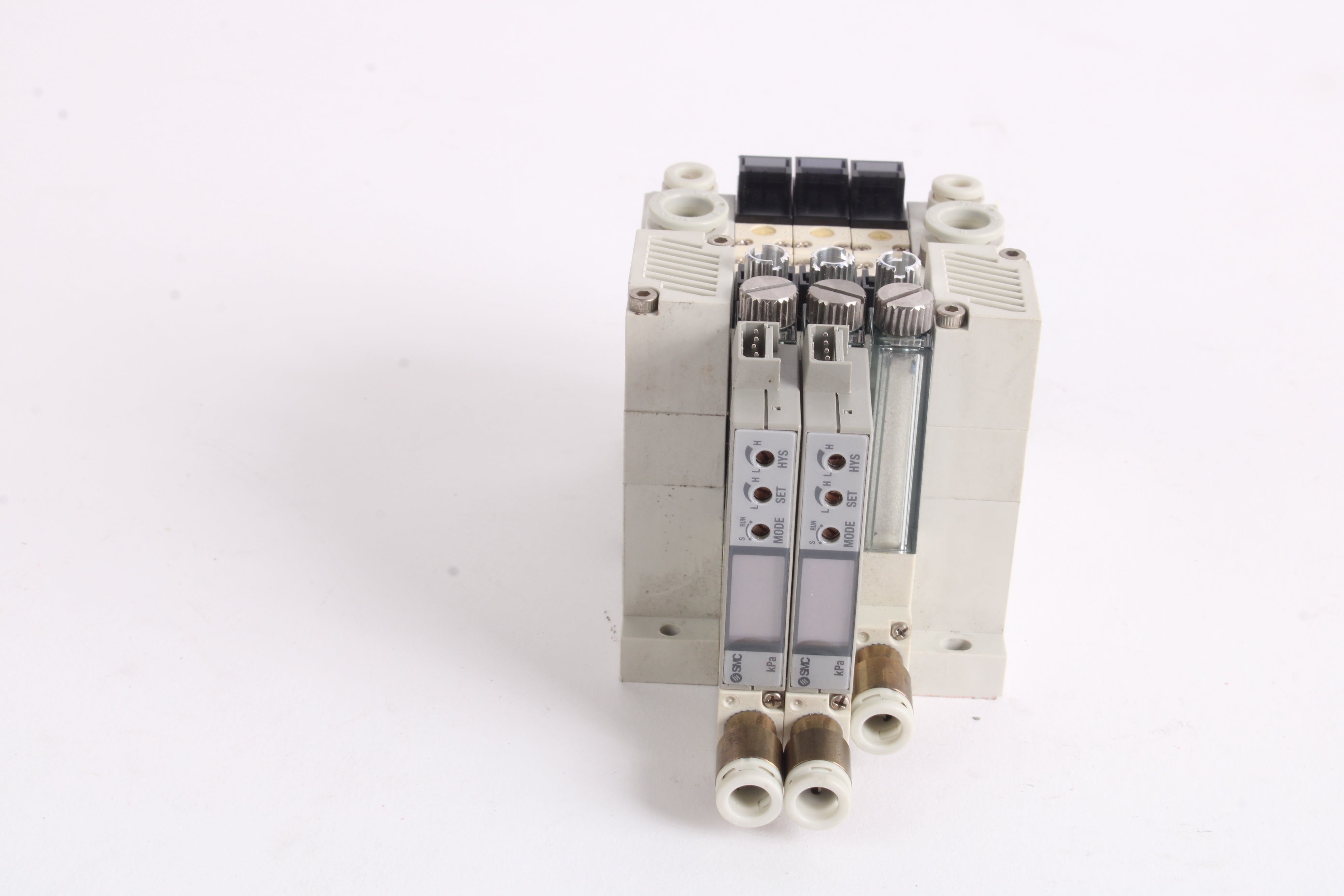 SMC 2x ZZQ102-BSB W/ SMC 3x ZQ1103M-K15LB-B31CL Valves Manifold – NTC Tech