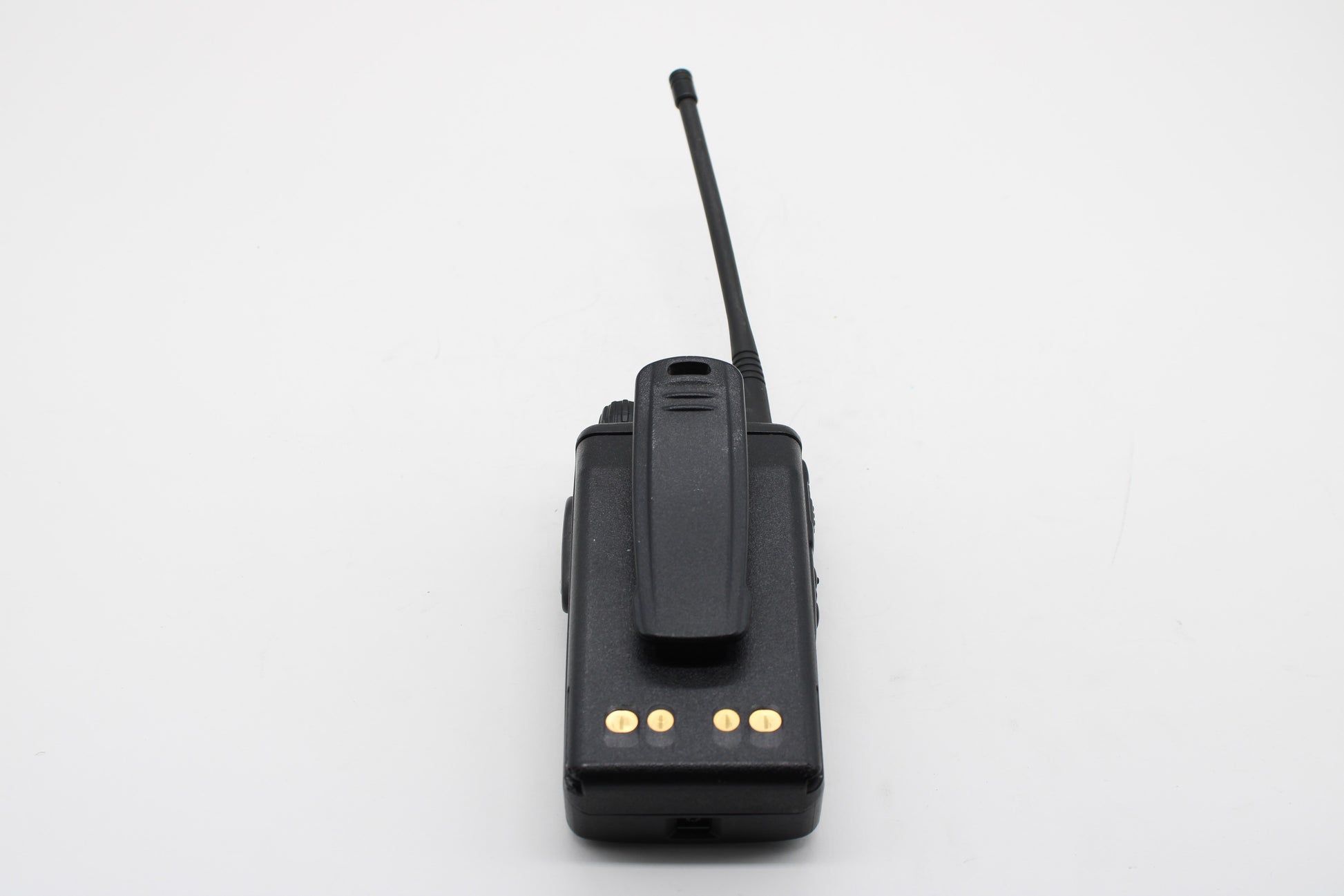 Motorola VX-261 UHF Radio VX-261-G7-5 With Antenna, Battery Pack, Belt ...