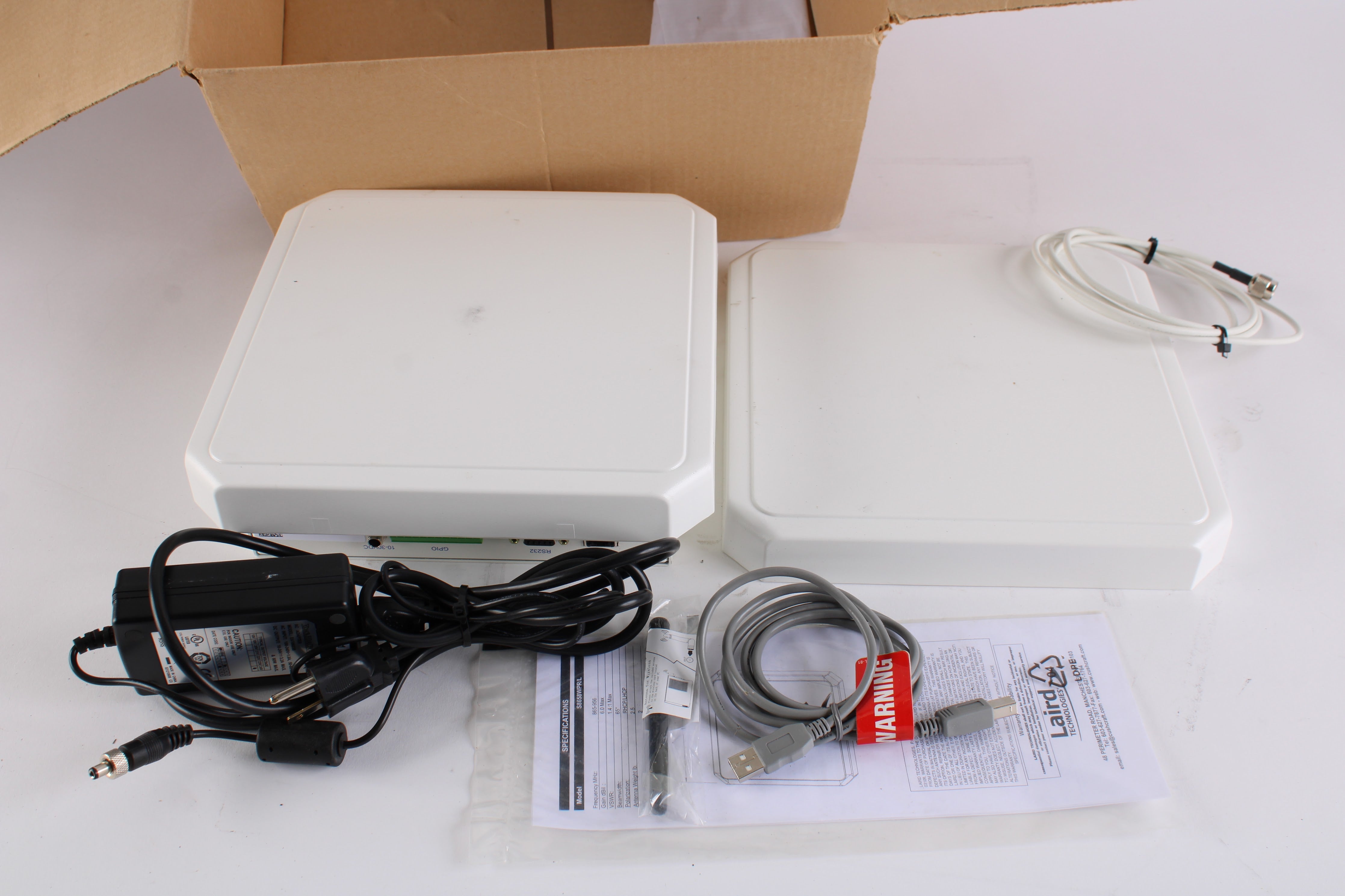 ThingMagic ASTRA-NA RFID Reader W/ Laird S8658WPL RFID Panel Antenna ...