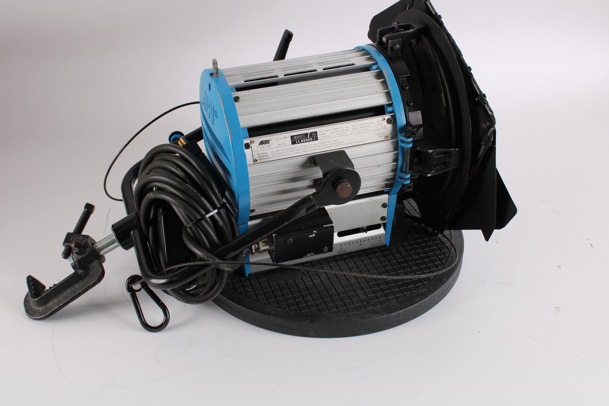 Arri Studio 1000 Arrilite Studio SpotLight With Barn Doors, Gel Holder ...