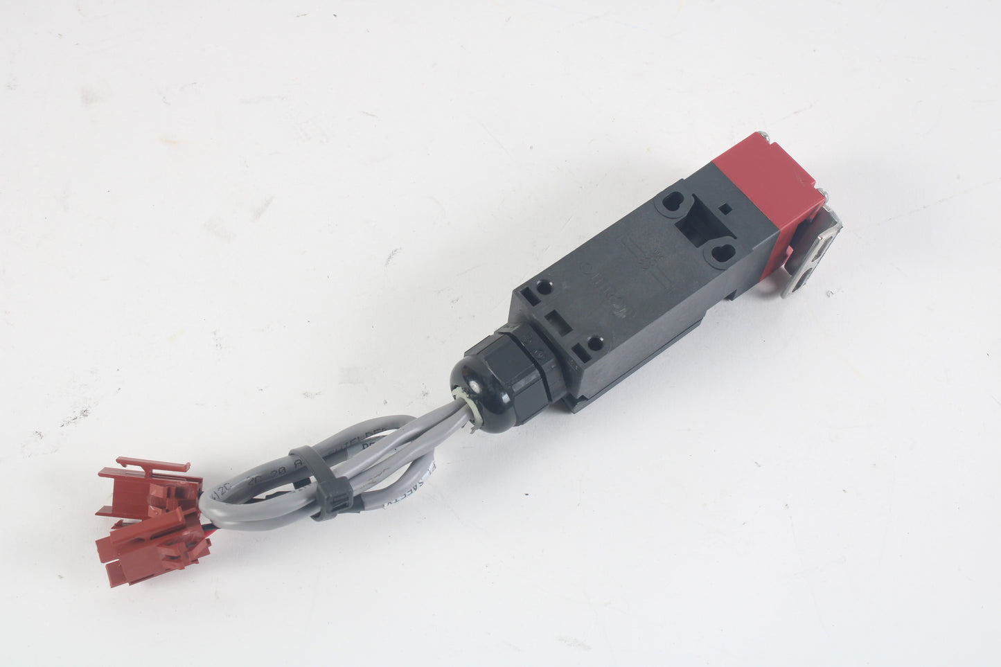 Omron D4NS-1BF Door Switch W/ D4DS-K1 Horizontal Mounting Interlock Ke ...