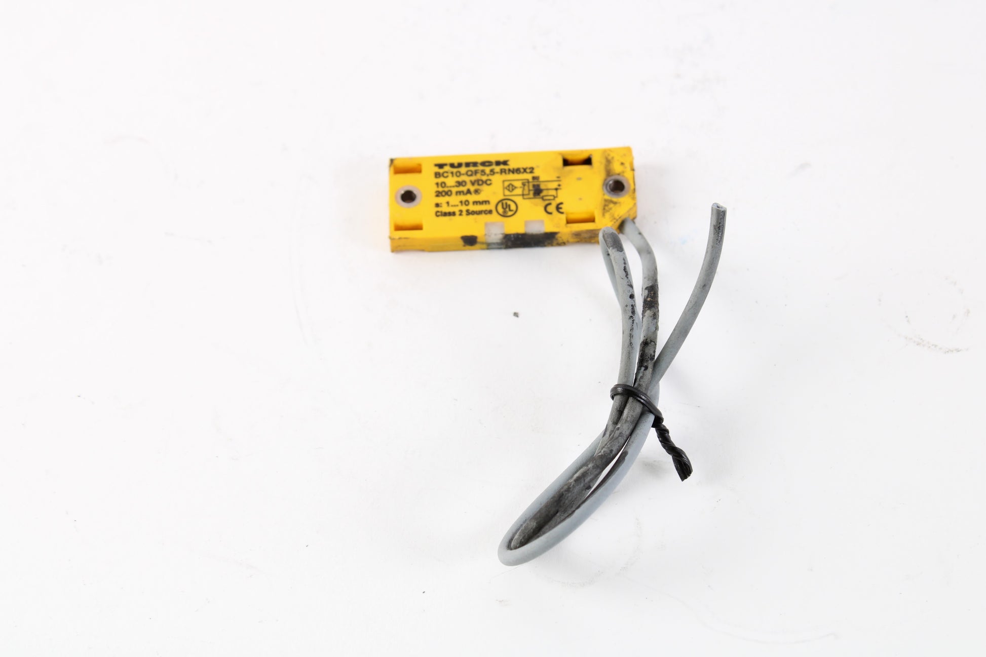 Turck BC10-QF5,5-RN6X2 Capacitive Sensor – NTC Tech