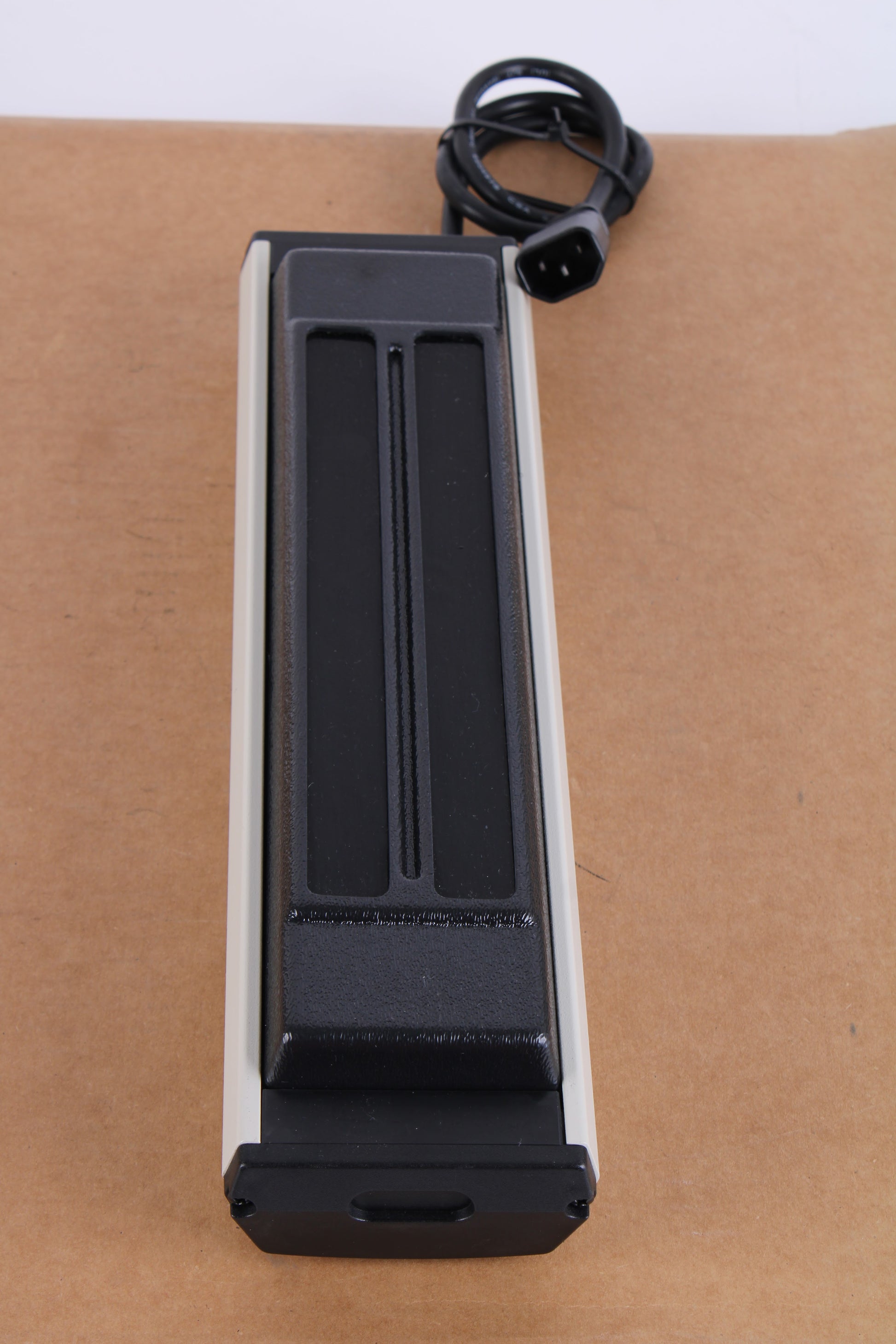 UVP Model UVL-28 EL Series Handheld UV Lamp – NTC Tech