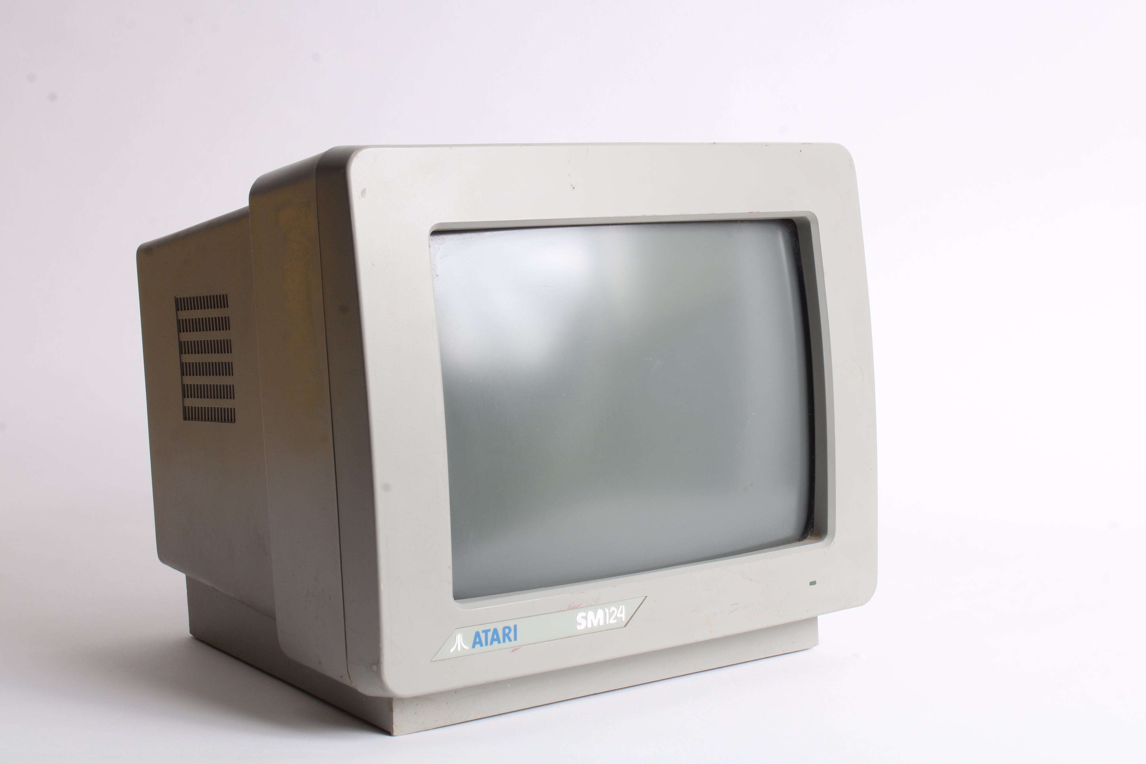 Atari SM124 Computer CRT Monitor Monochrome Display - Fair Condition ...