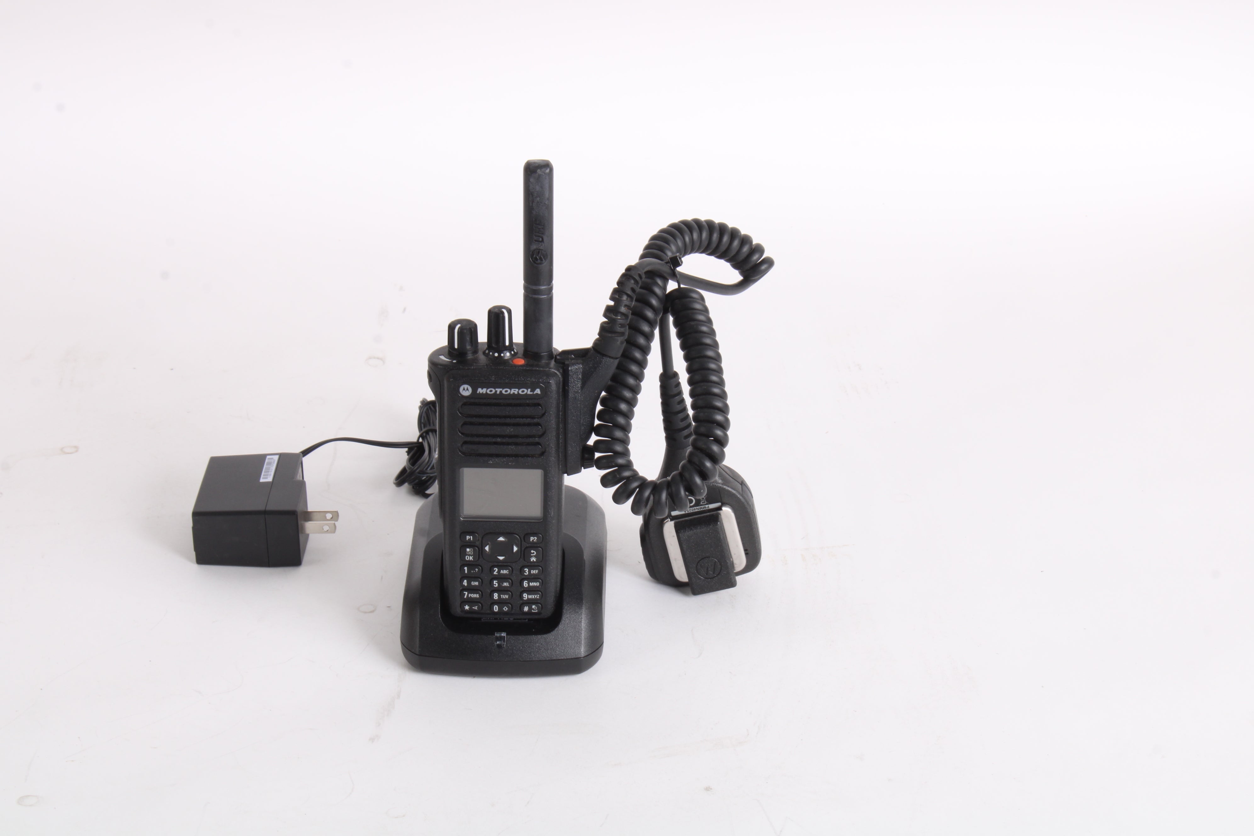 Motorola XPR7550e UHF Radio AAH56RDN9WA1AN With Accessories - Fair Con ...