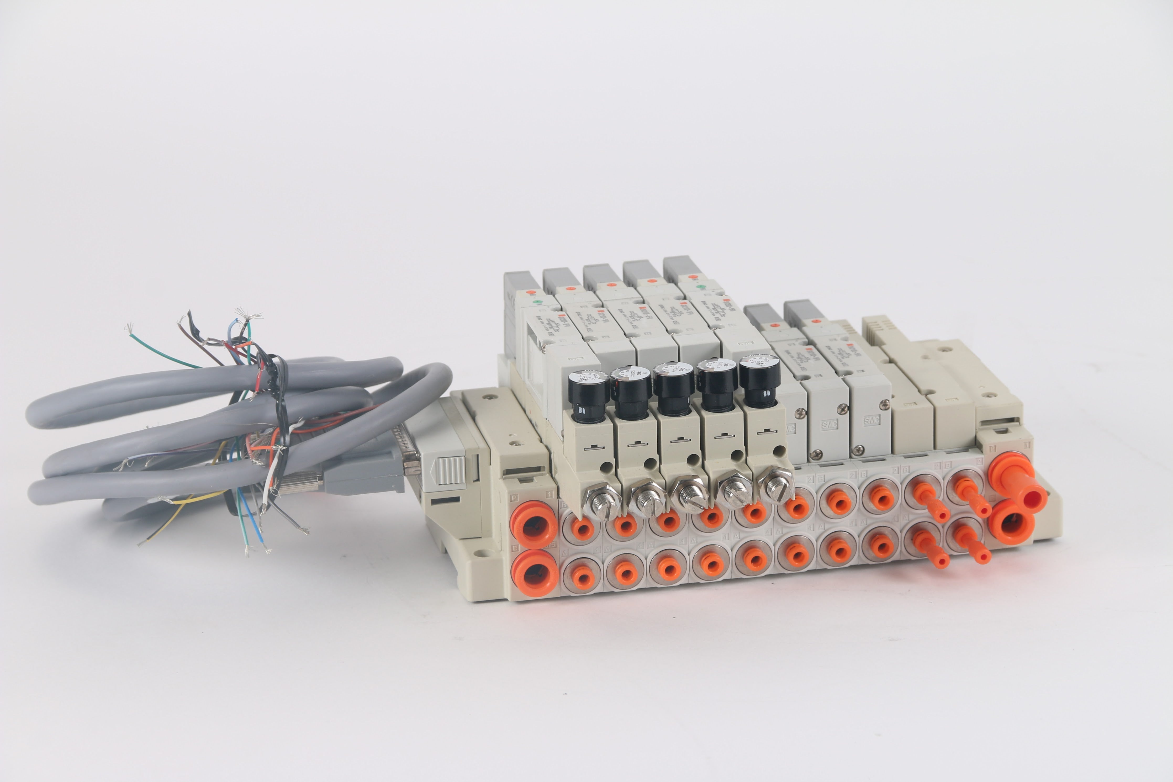 SMC SS5V2-16FD2-10B-N3 Manifold W/ SV2300-5FU Valve and X10PSI Pressur ...