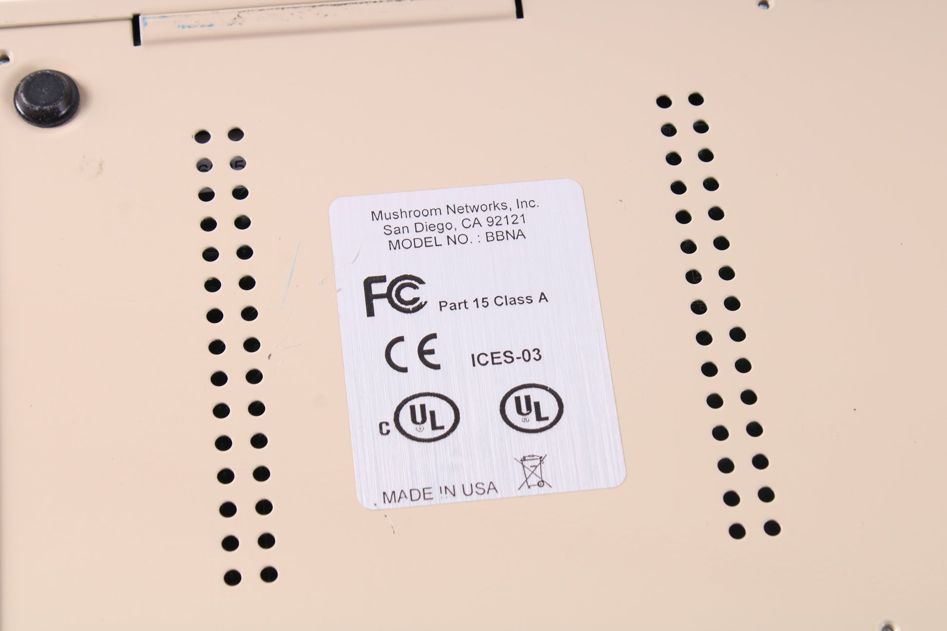 Mushroom Networks BBNA Broadband Bonding Network Appliance - Good Cond ...