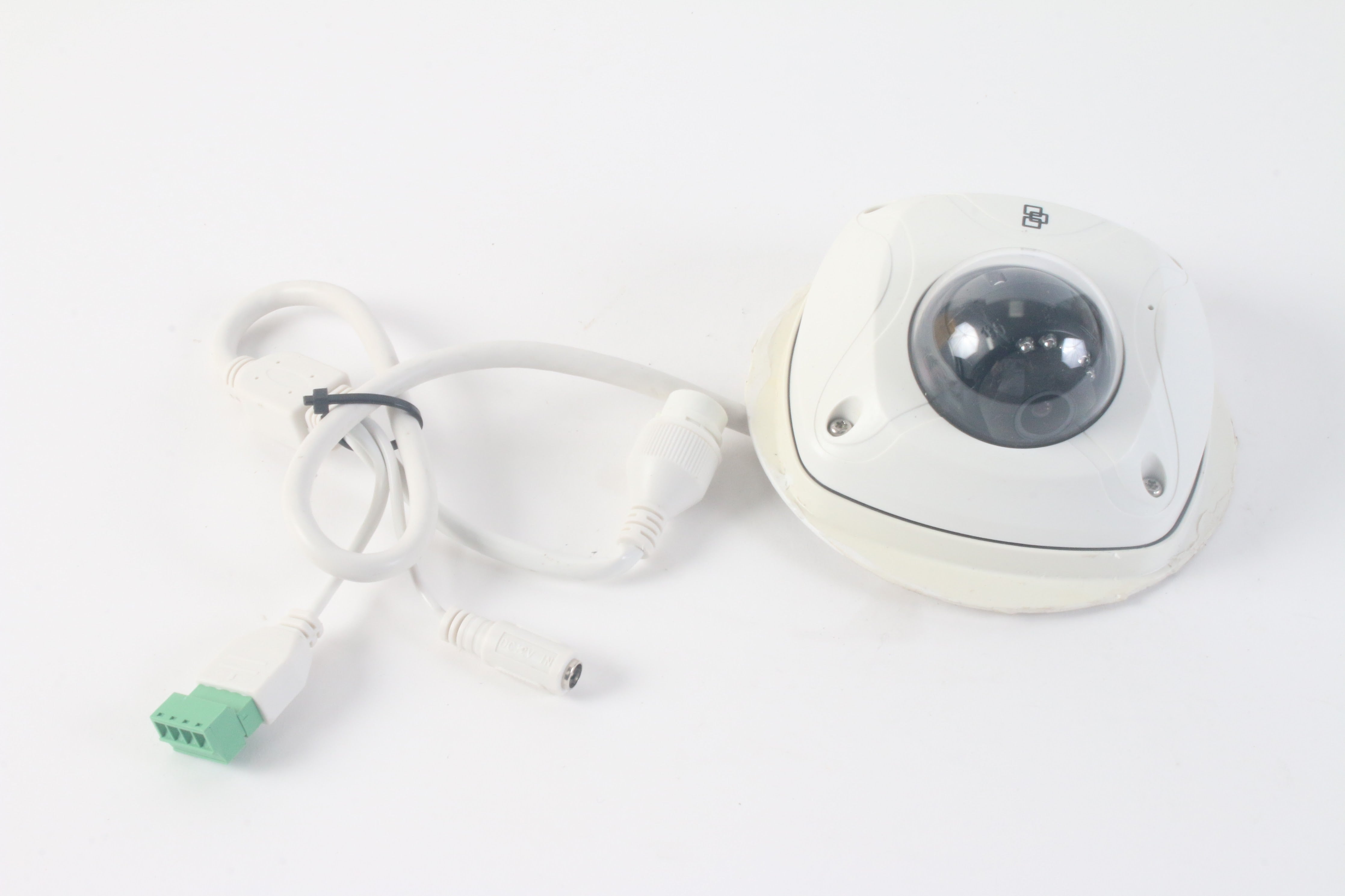 Interlogix TVW-3120 Intrusion IP Wedge Camera W/ Bracket - Fair Condit – NTC Tech