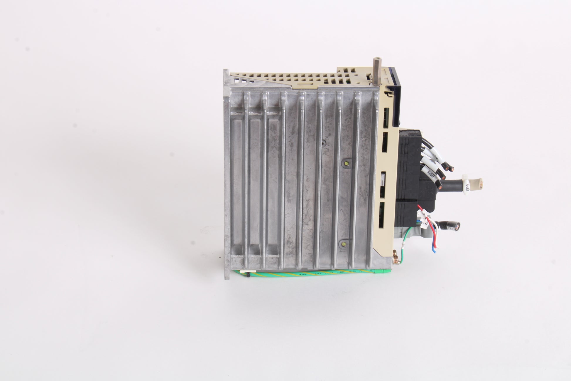 Yaskawa Electric SGDS-04A01A 1PH 200-230V Servo Drive With Connector C ...