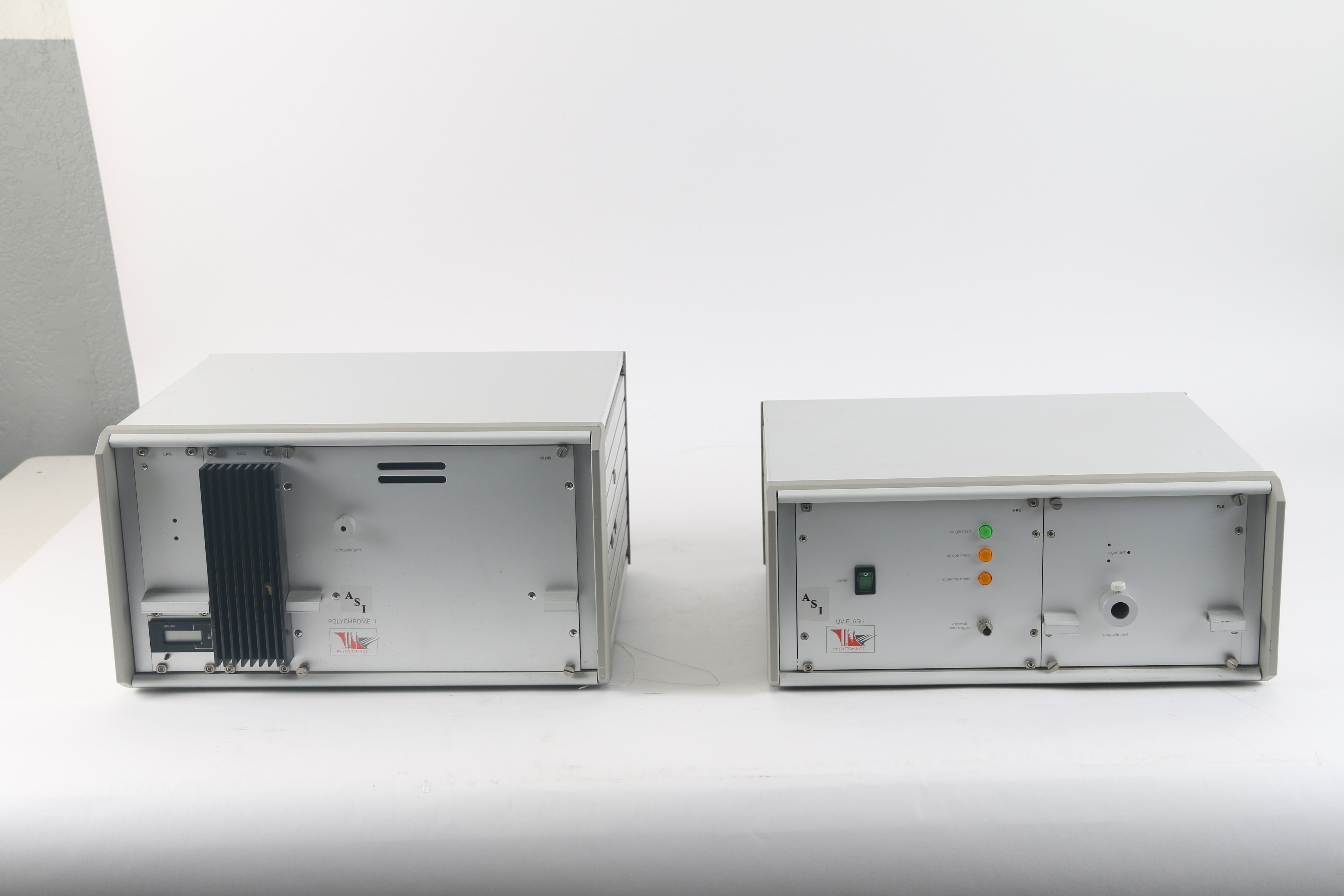 Photonics UV-Flash II Pulsed Light Source / Photonics Polychrome II Il ...