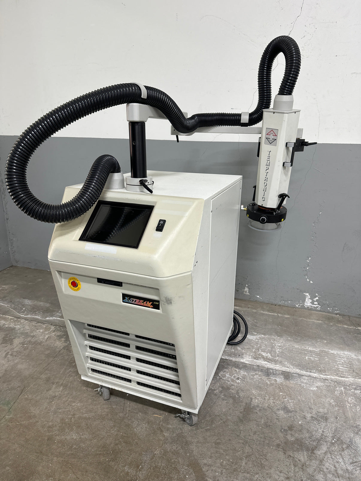 Temptronic TPO4300A-3C32-4 X-Stream Temperature Forcing System W/ Ther ...