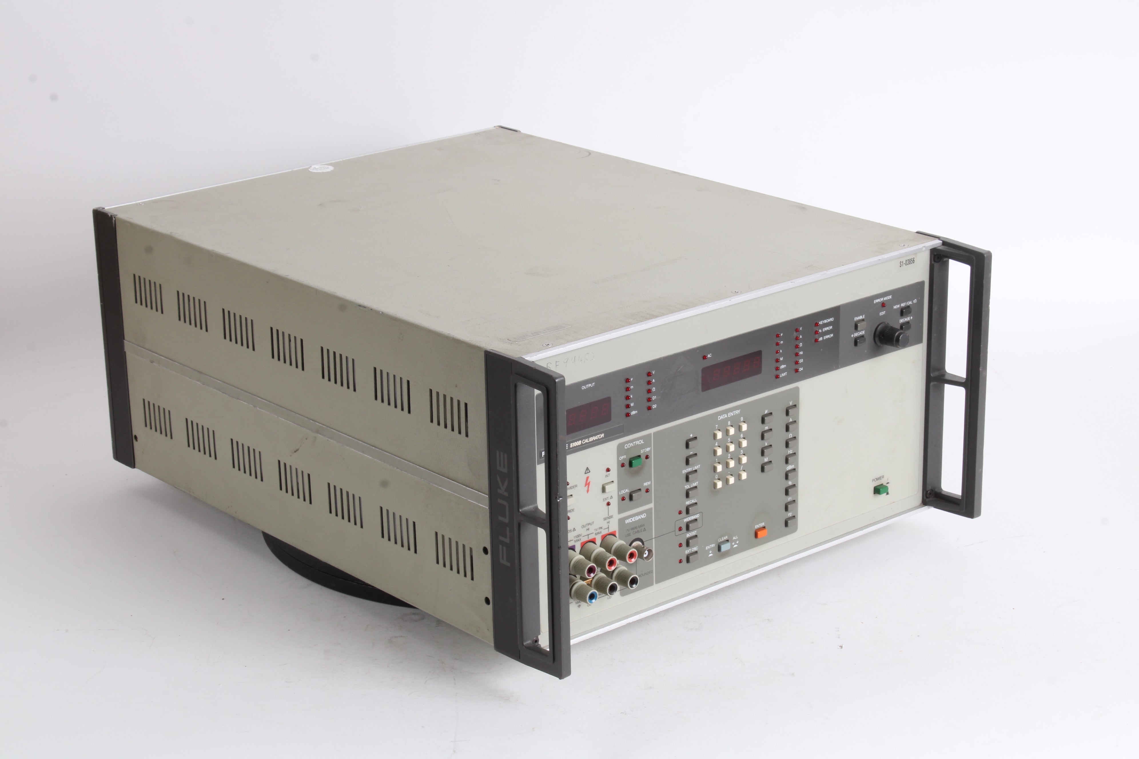 Fluke 5100B Calibrator With Option 05 IEEE 488-1975 – NTC Tech
