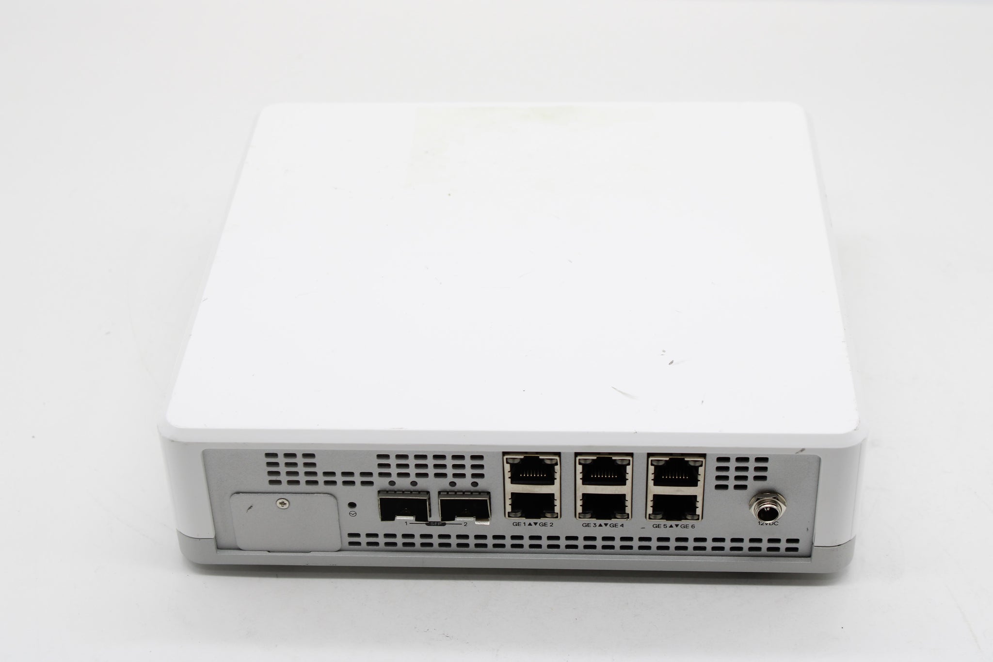 Dell EMC E42W VMware Edge 610 Network Switch - Fair Condition – NTC Tech