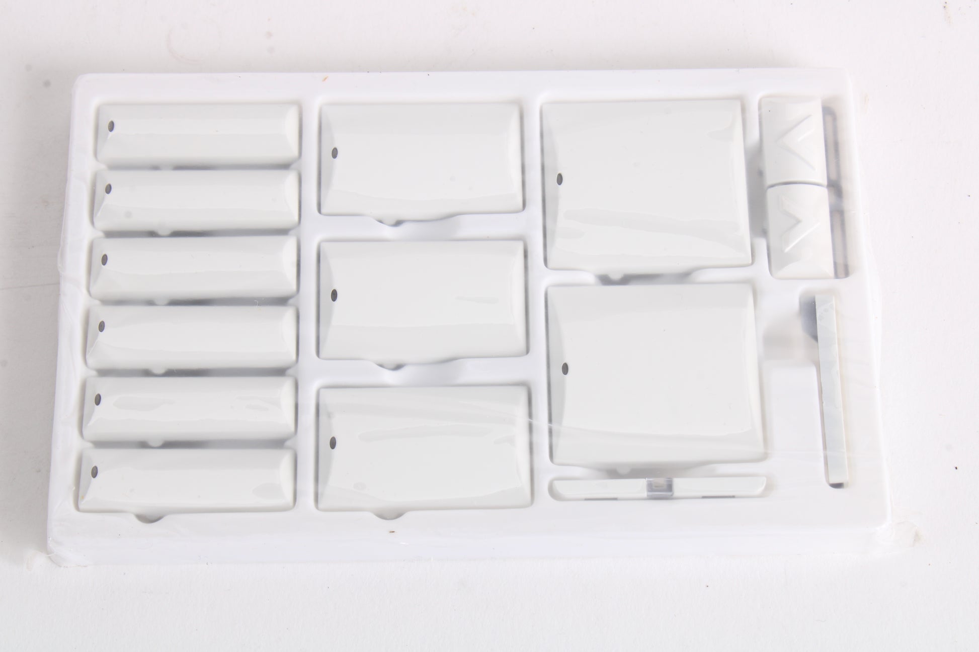 Control4 C4-CKKC Color Kit Configurable Key Pad Lot of 2 1x White and ...