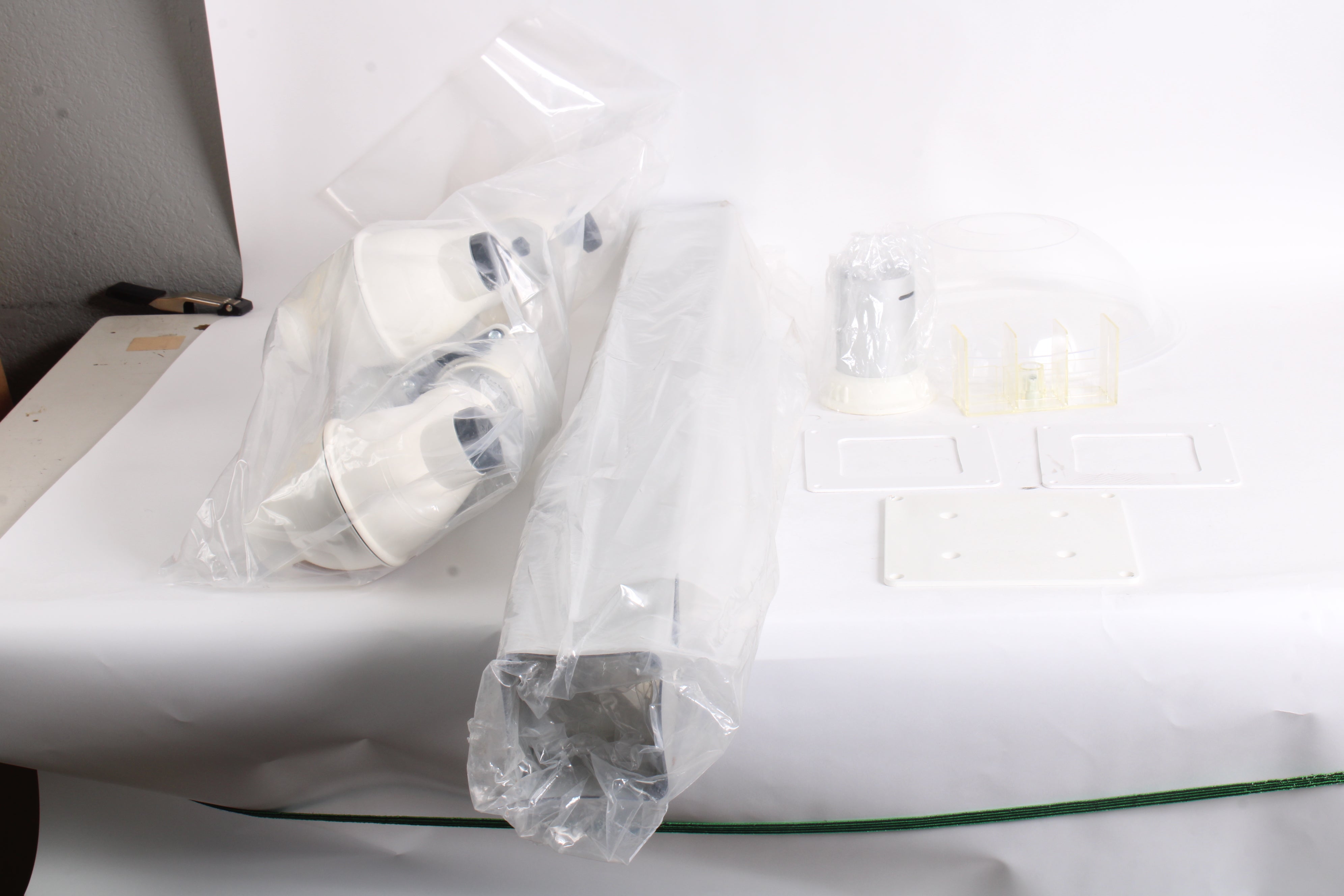 MoveX 1500-75 MET Series 60" Ceiling Mountable Extraction Arm - New Op ...