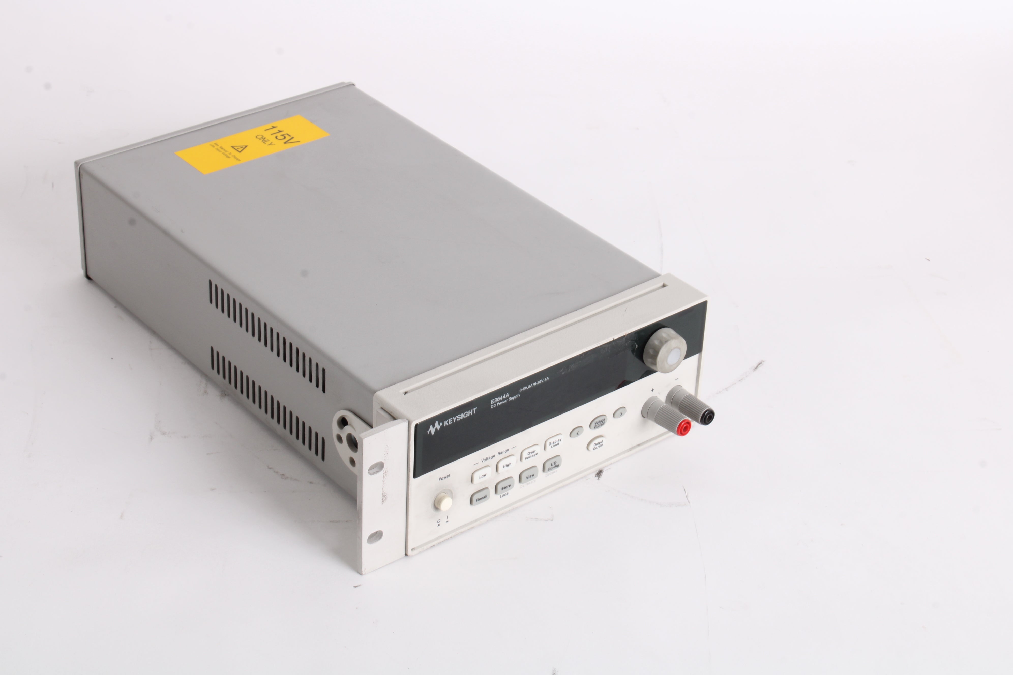 Agilent E3644A 0-8V,8A / 0-20V,4A Benchtop Power Supply With One Rack ...