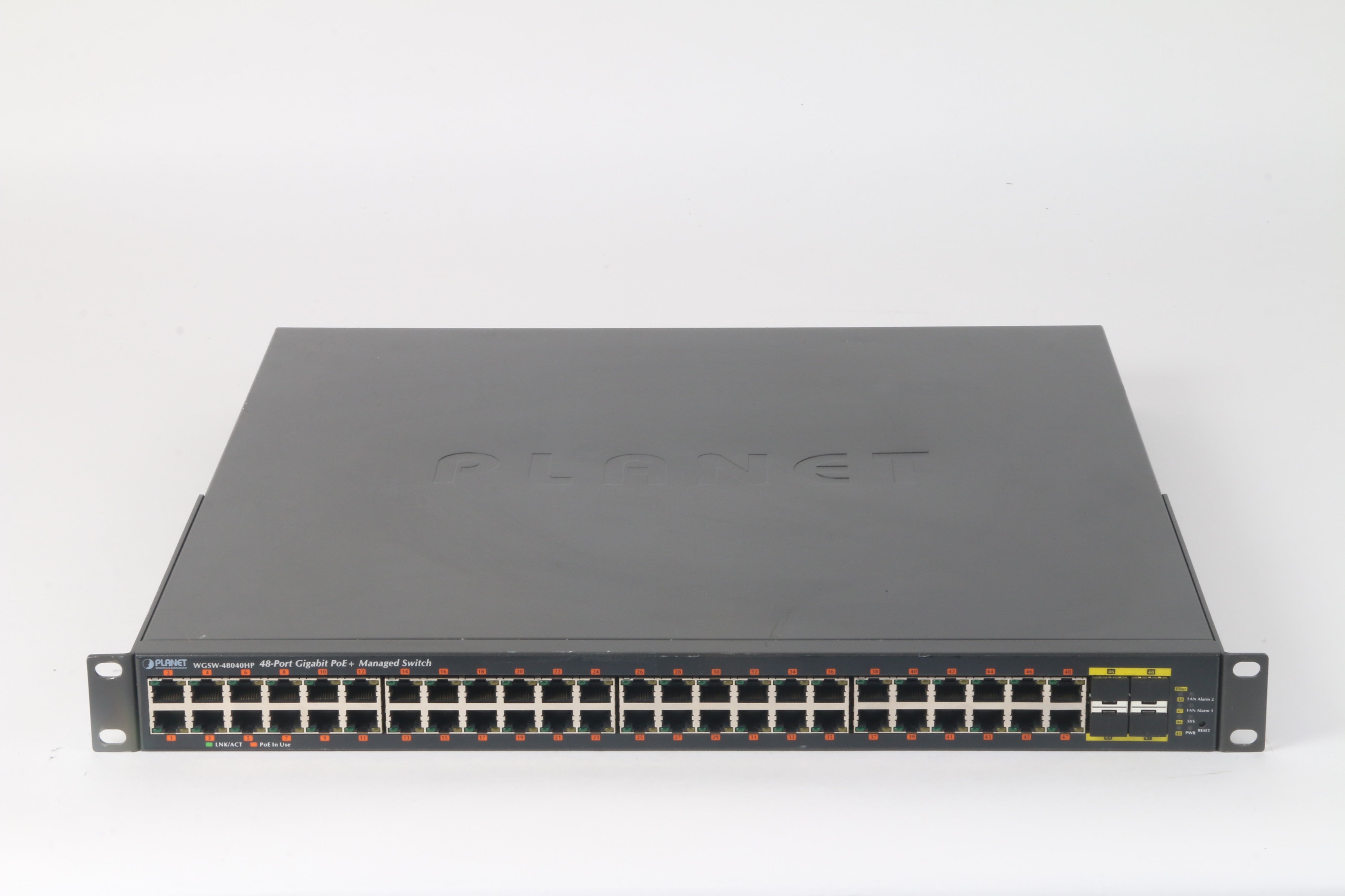 Planet WGSW-48040HP 48-Port 10/100/1000T 802.3at PoE+ 4-Port Managed S ...